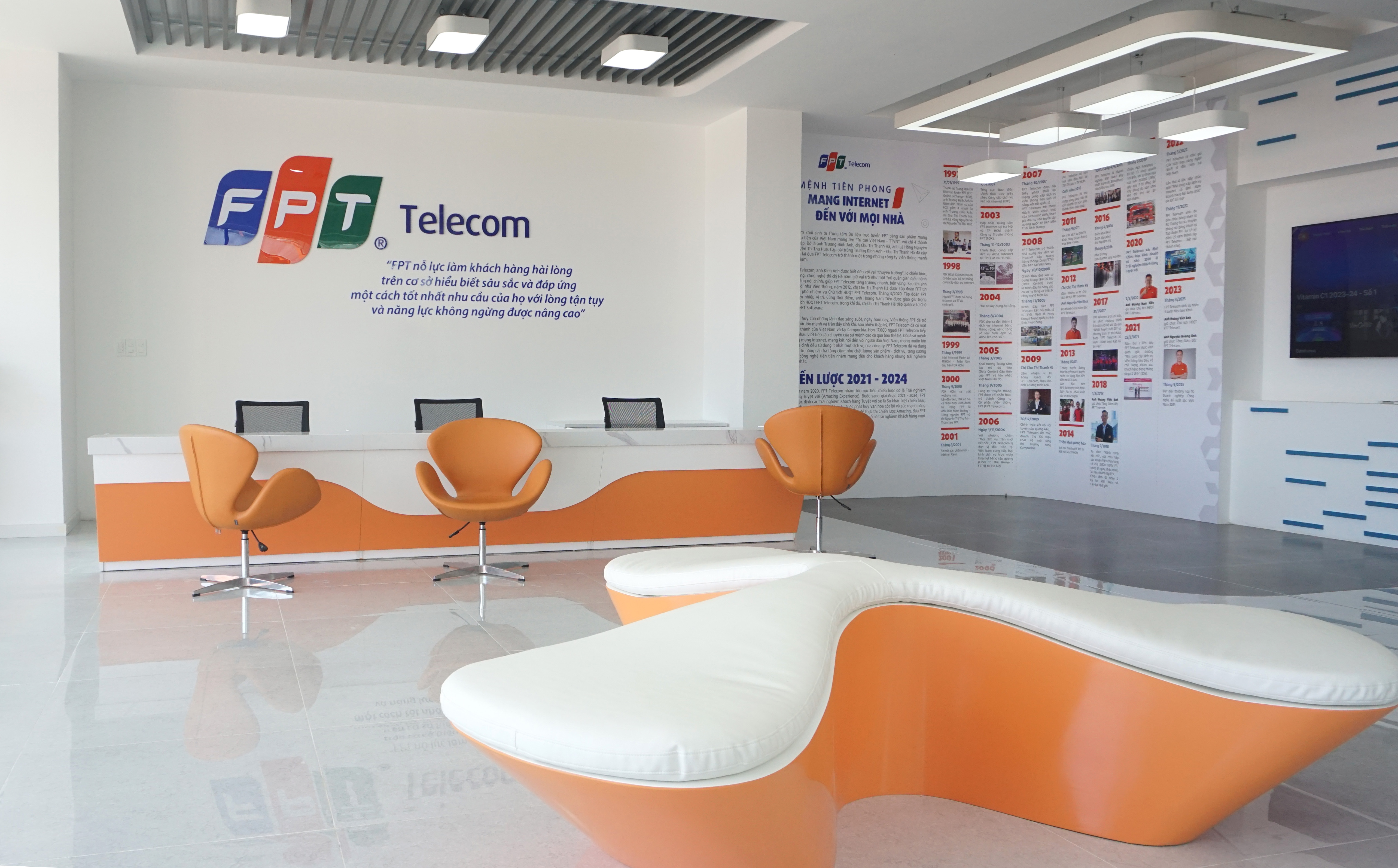 FPT TELECOM OFFICE by XMArchitect - Architizer