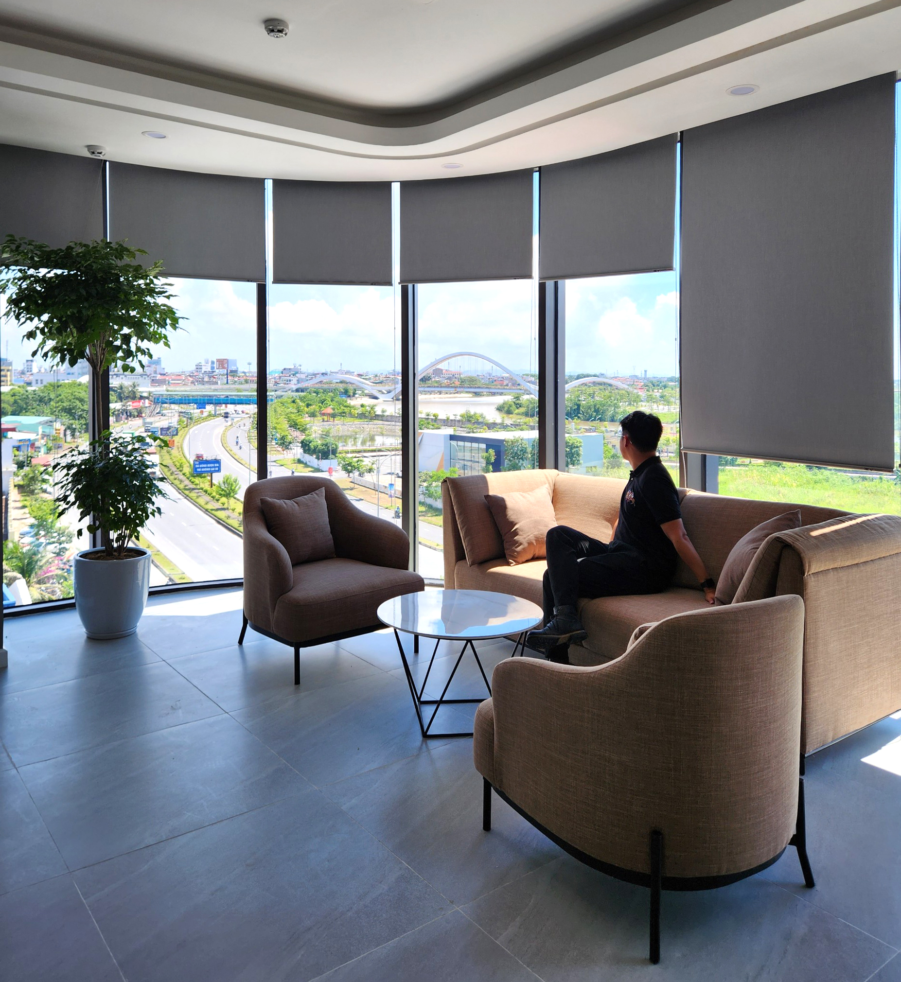 FPT TELECOM OFFICE by XMArchitect - Architizer