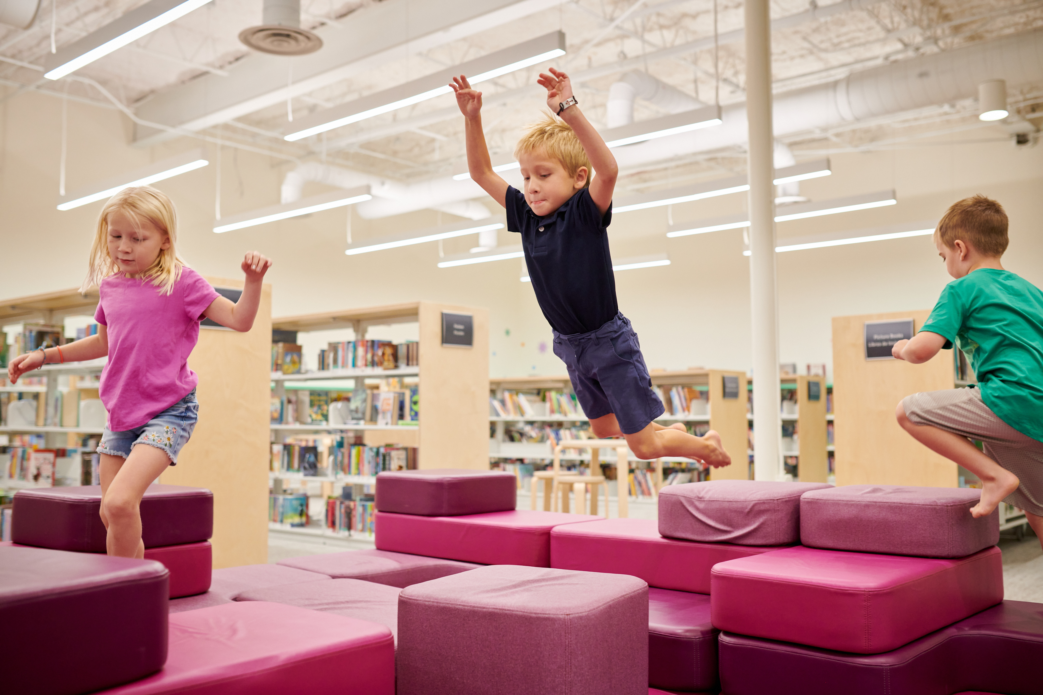Cincinnati & Hamilton County Public Library, Deer Park Library by GBBN ...
