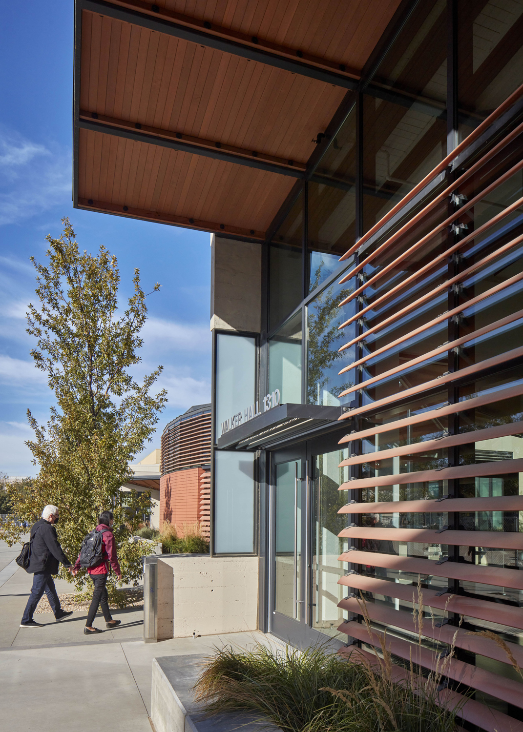UC Davis Walker Hall Graduate Student Center by LEDDY MAYTUM STACY ...