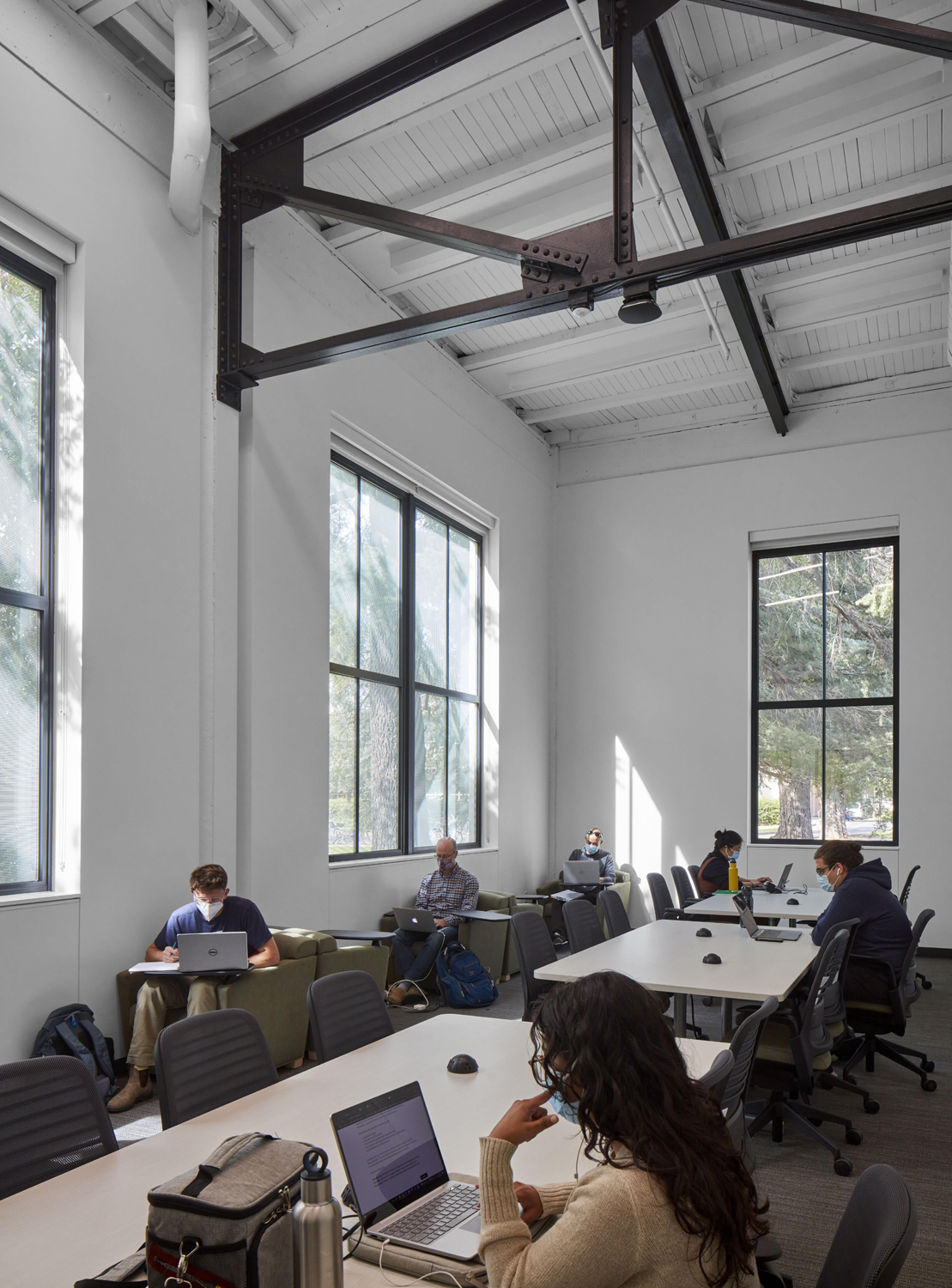 UC Davis Walker Hall Graduate Student Center by LEDDY MAYTUM STACY ...