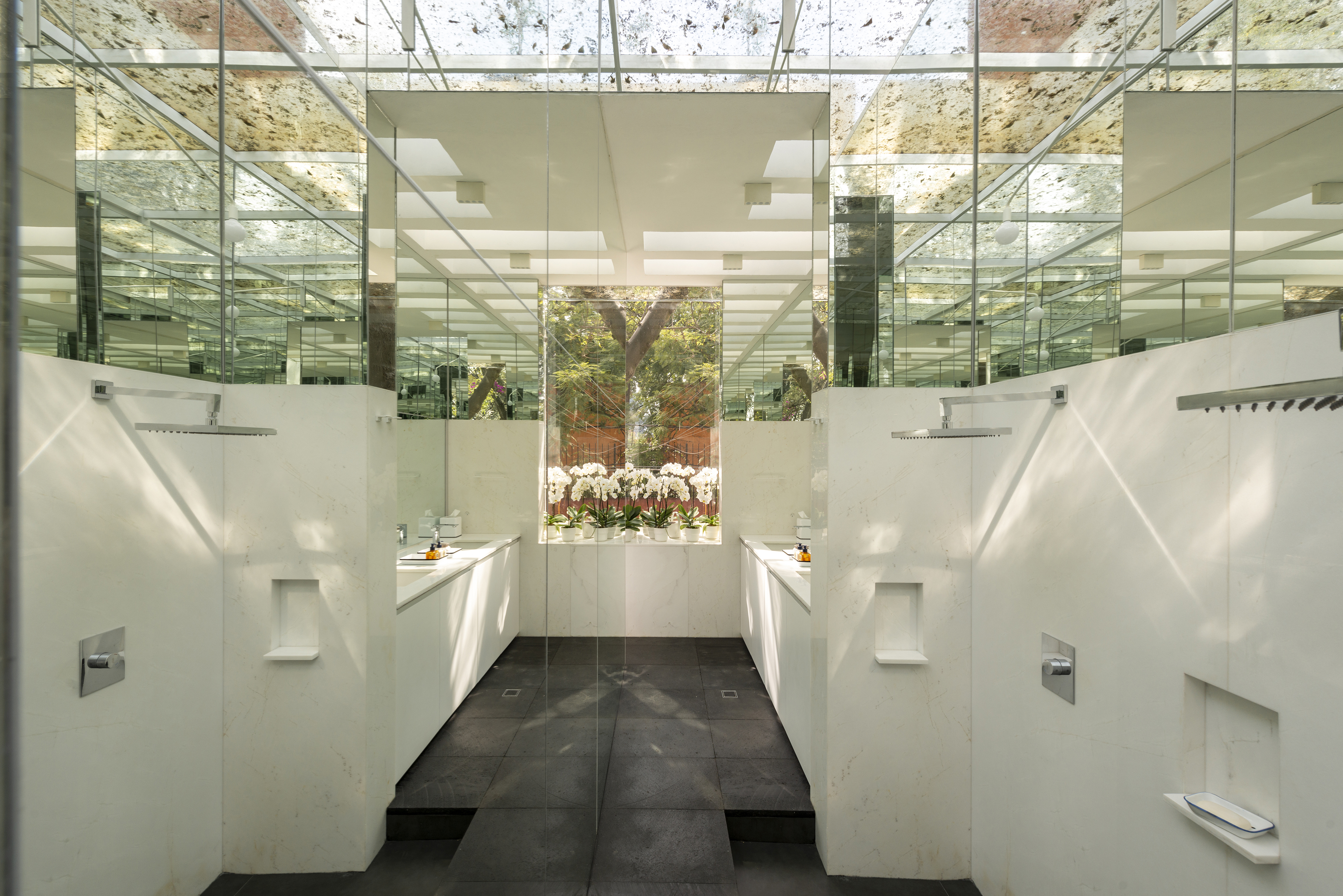 AVE MARIA STUDIO-HOUSE by bgp arquitectura - Architizer