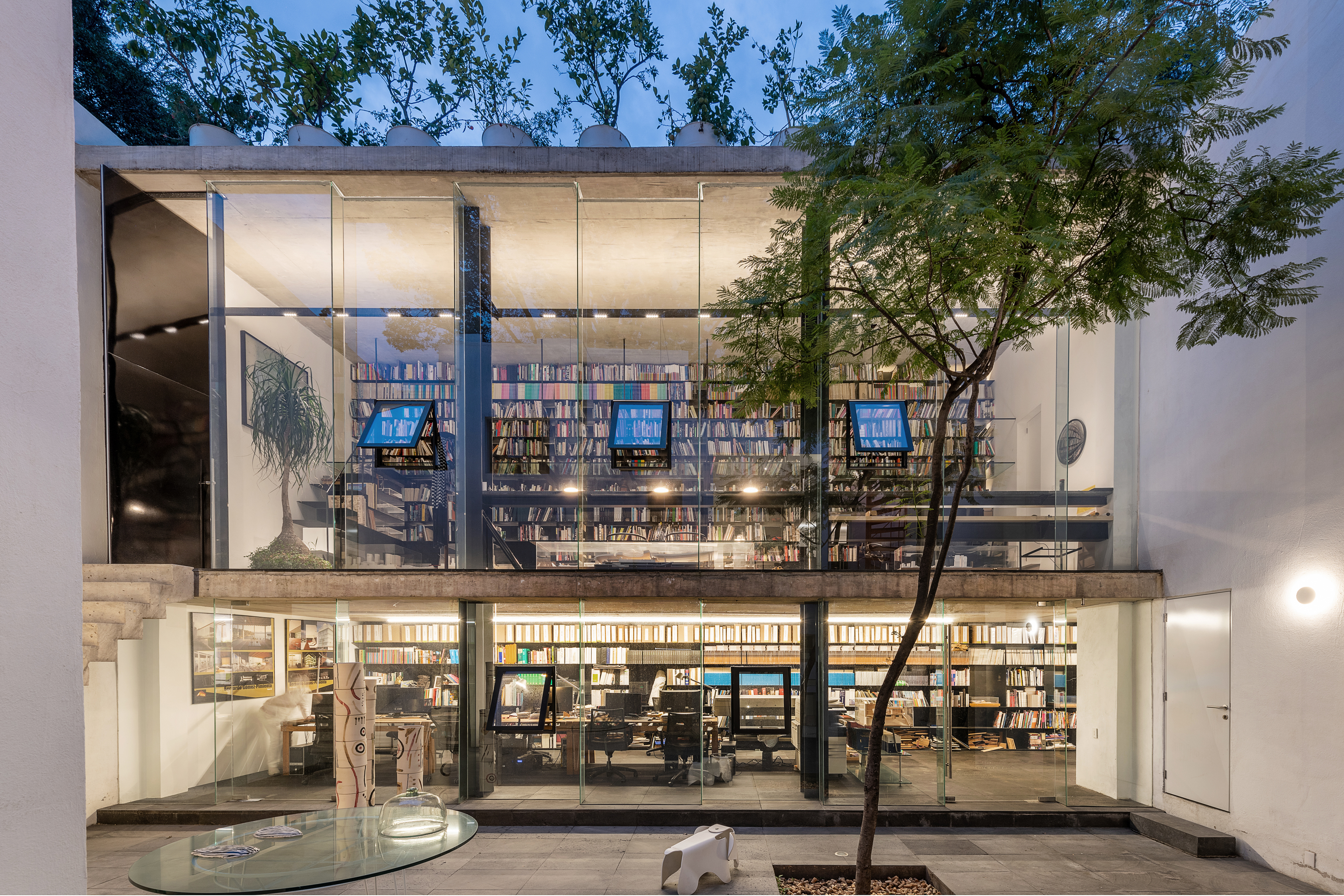 AVE MARIA STUDIO-HOUSE by bgp arquitectura - Architizer