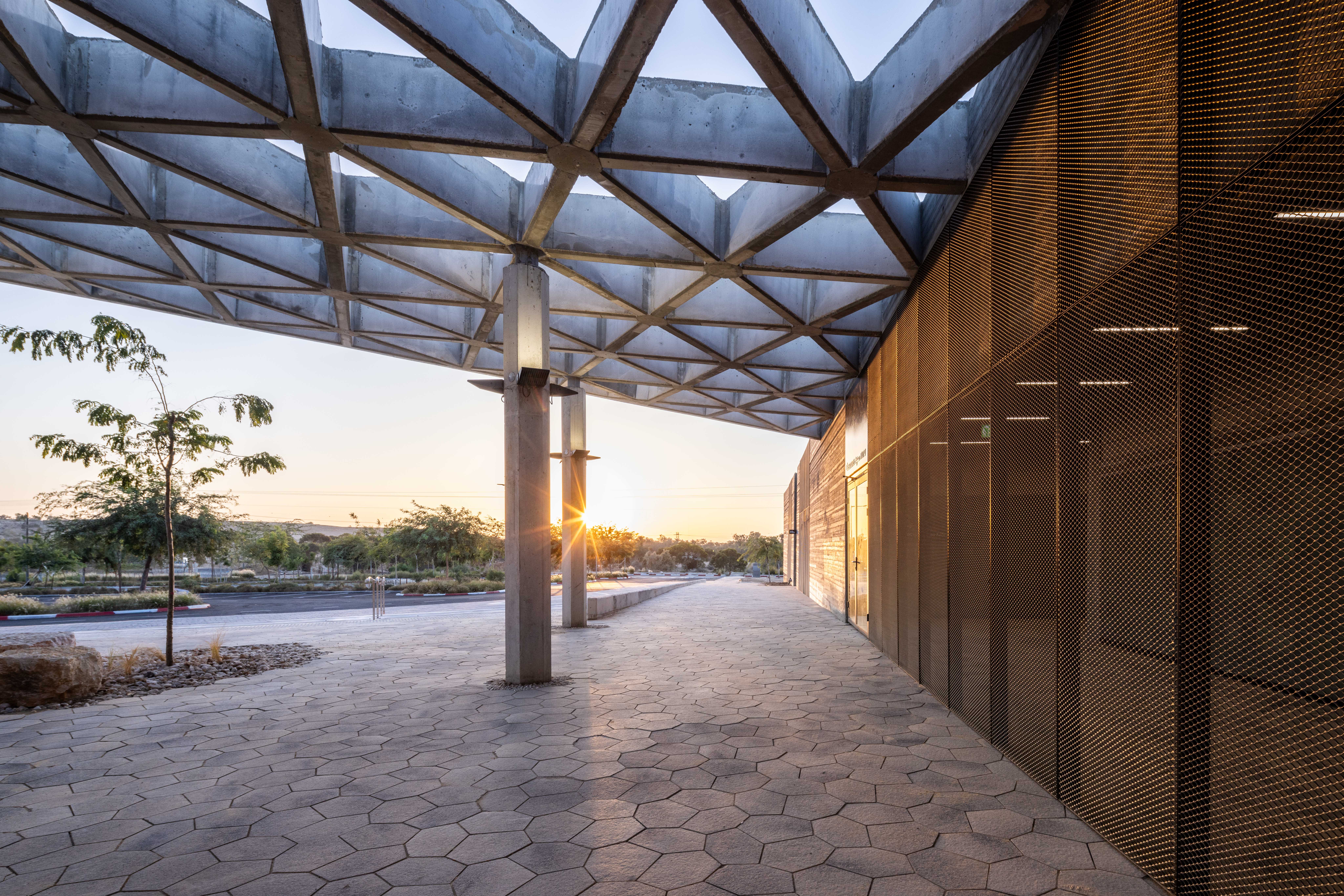 Midbarium, The Jack, Joseph & Morton Mandell Animal Park by A.Lerman ...