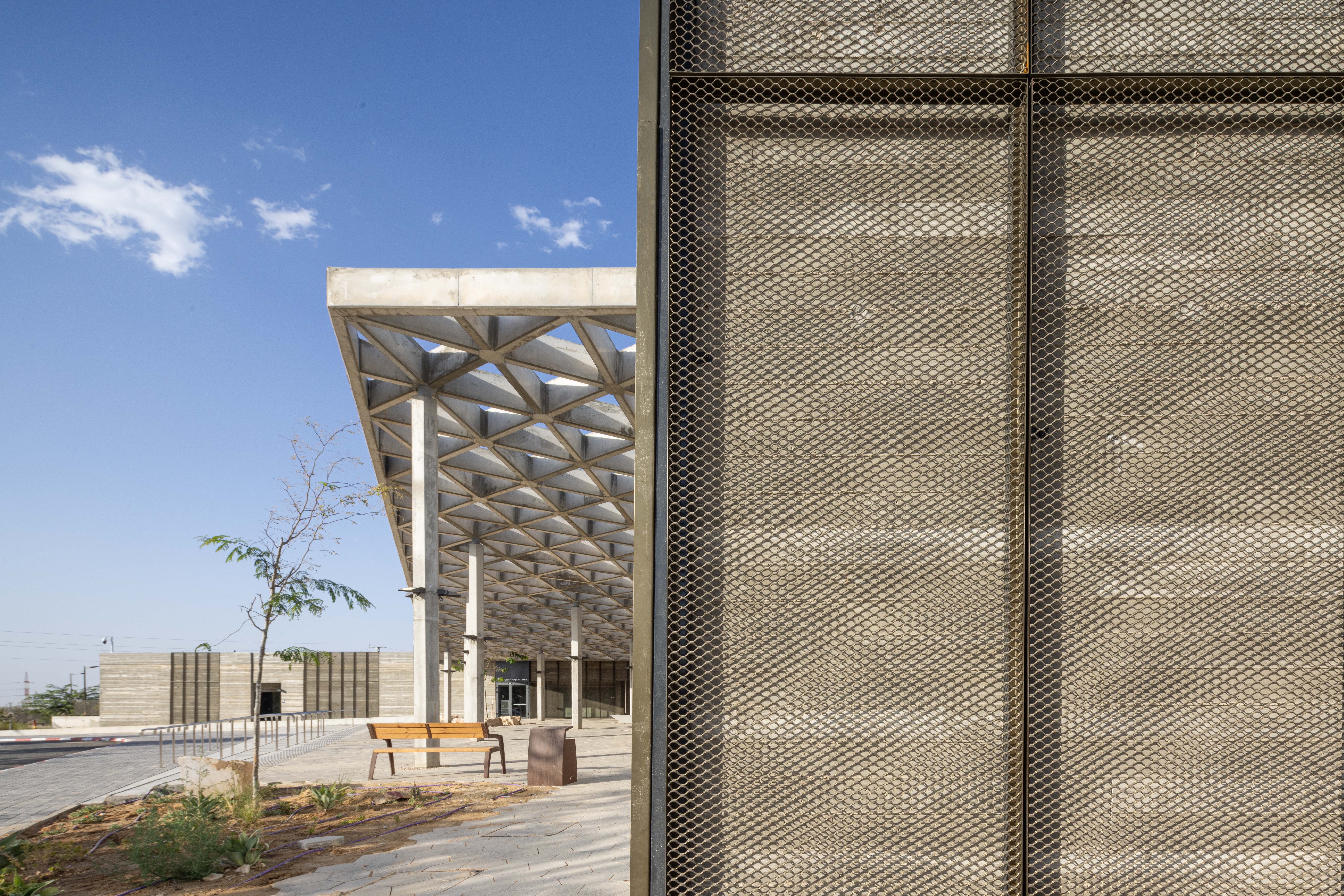 Midbarium, The Jack, Joseph & Morton Mandell Animal Park by A.Lerman ...