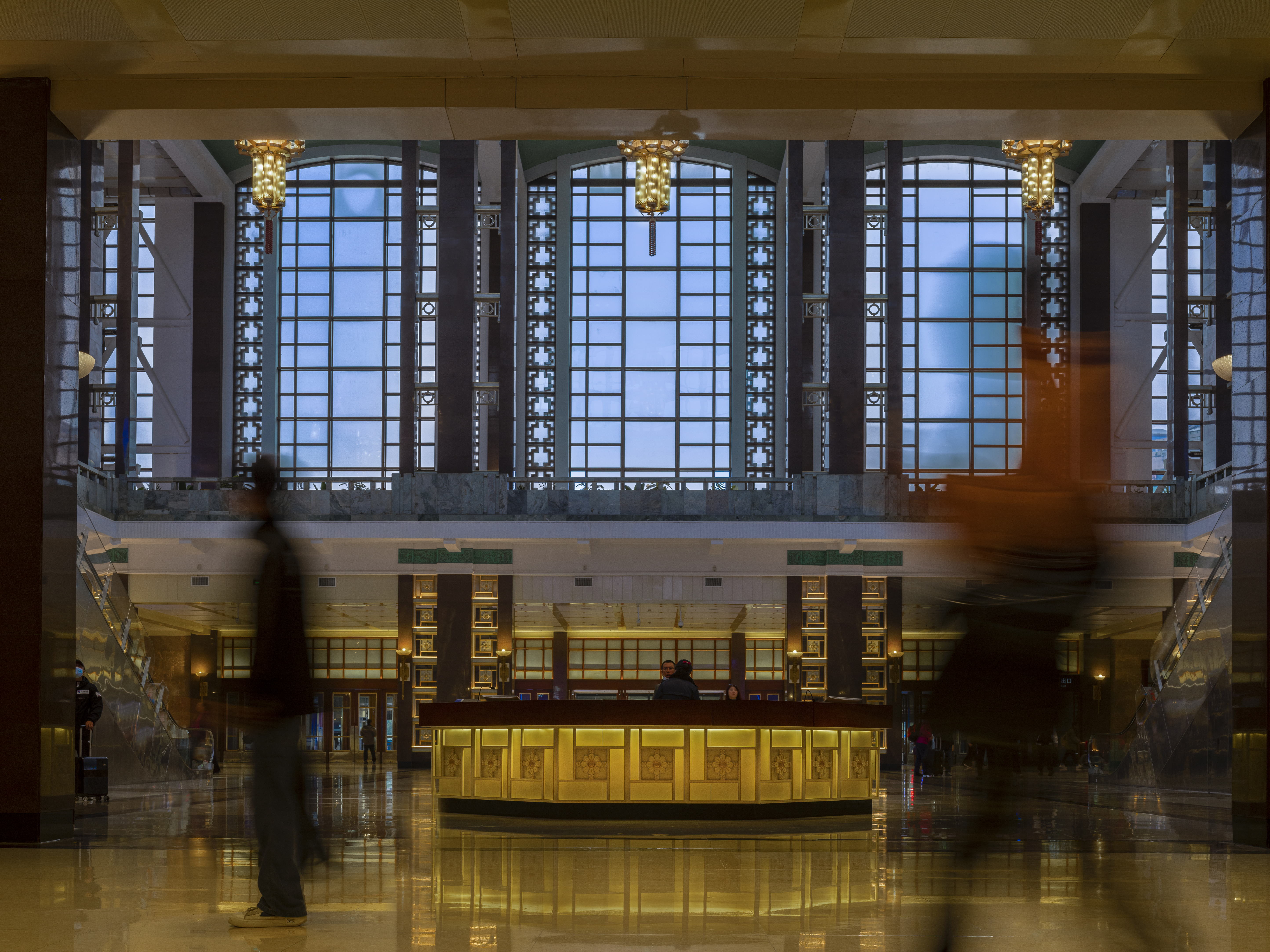 The Interior Renovation of Beijing Railway Station by WIT Design ...