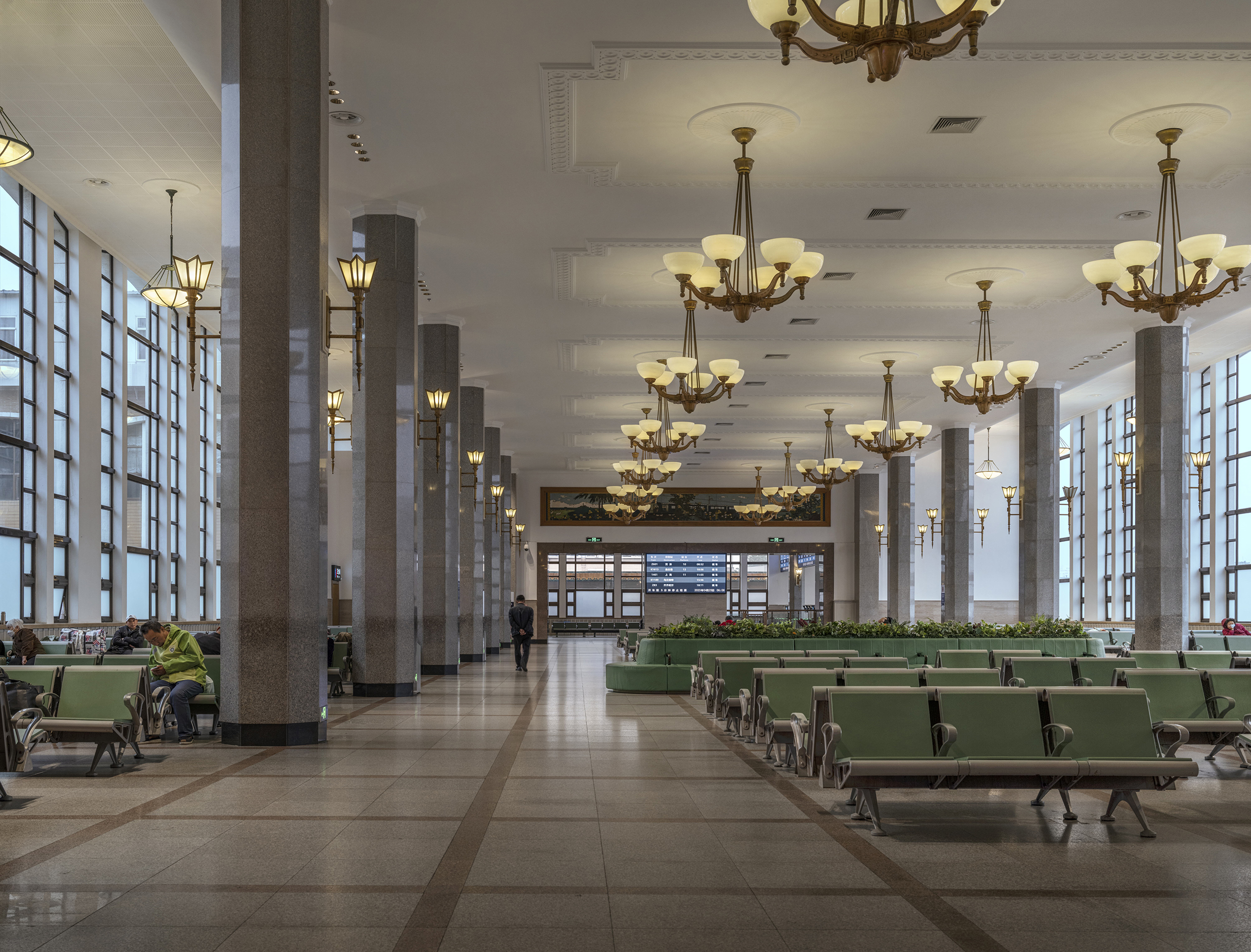 The Interior Renovation of Beijing Railway Station by WIT Design ...