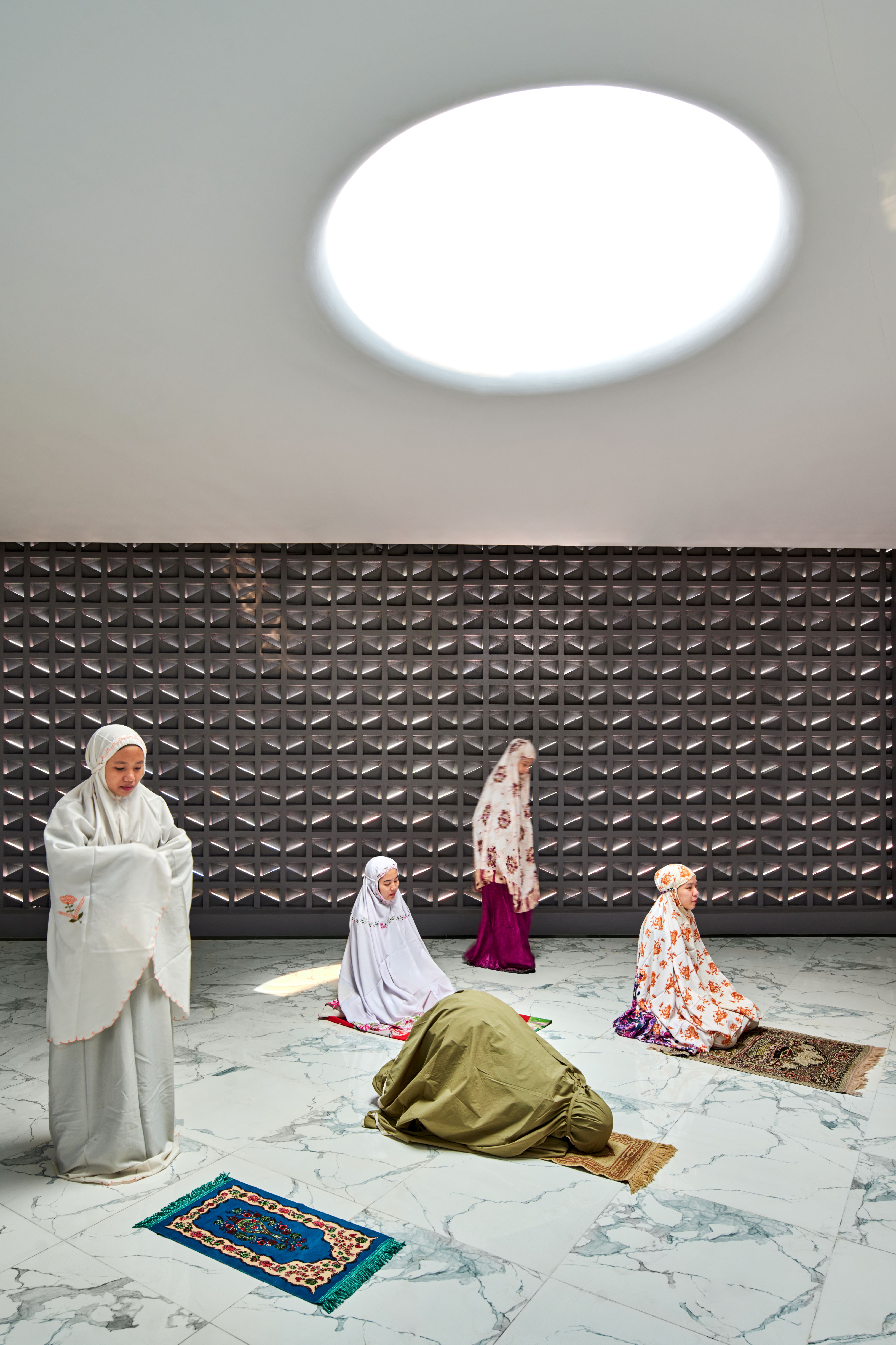 Bioclimatic Community Mosque by RAD+ar ( Research Artistic Design ...