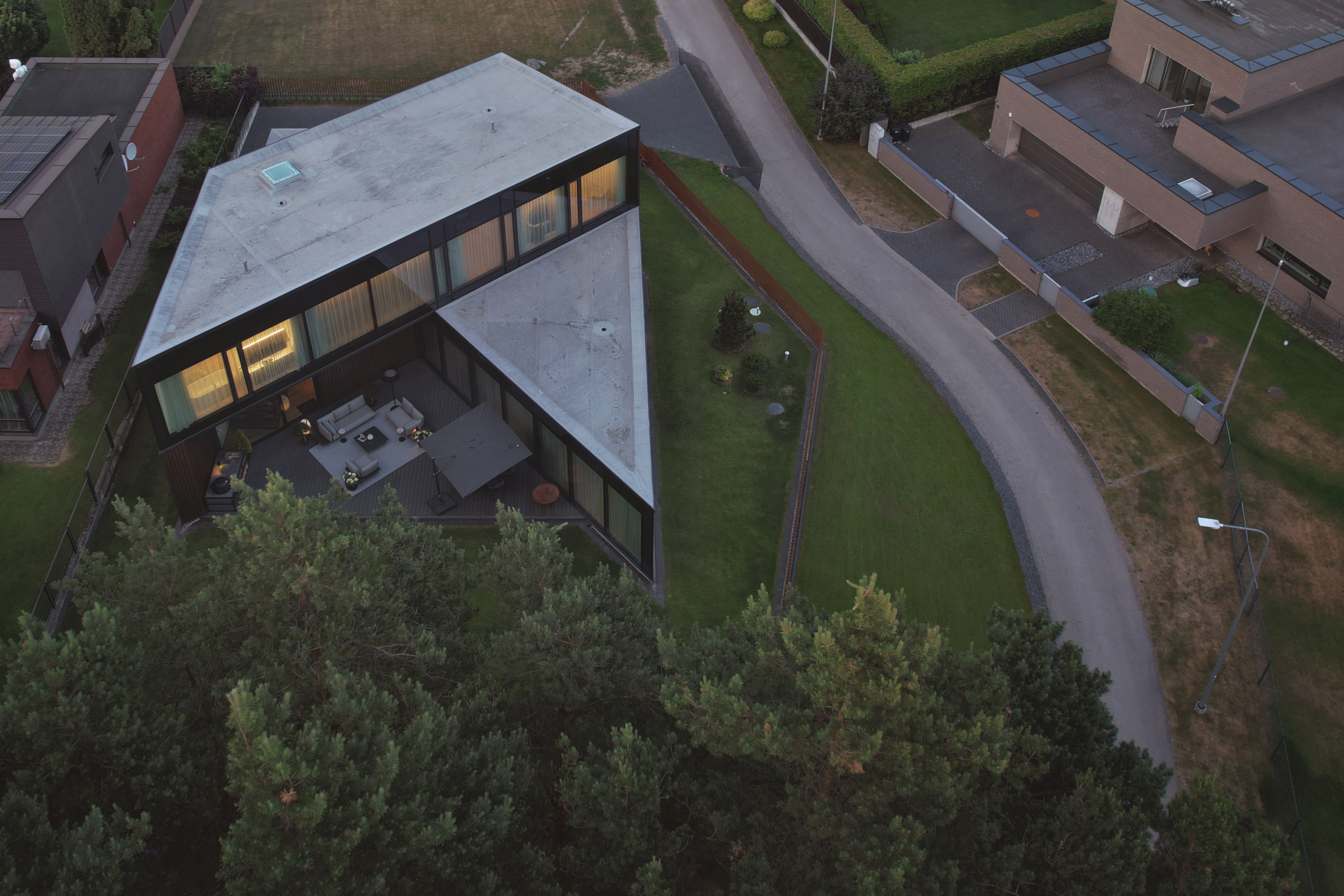 Residential house in Vilnius by Architectural bureau G.Natkevicius and ...