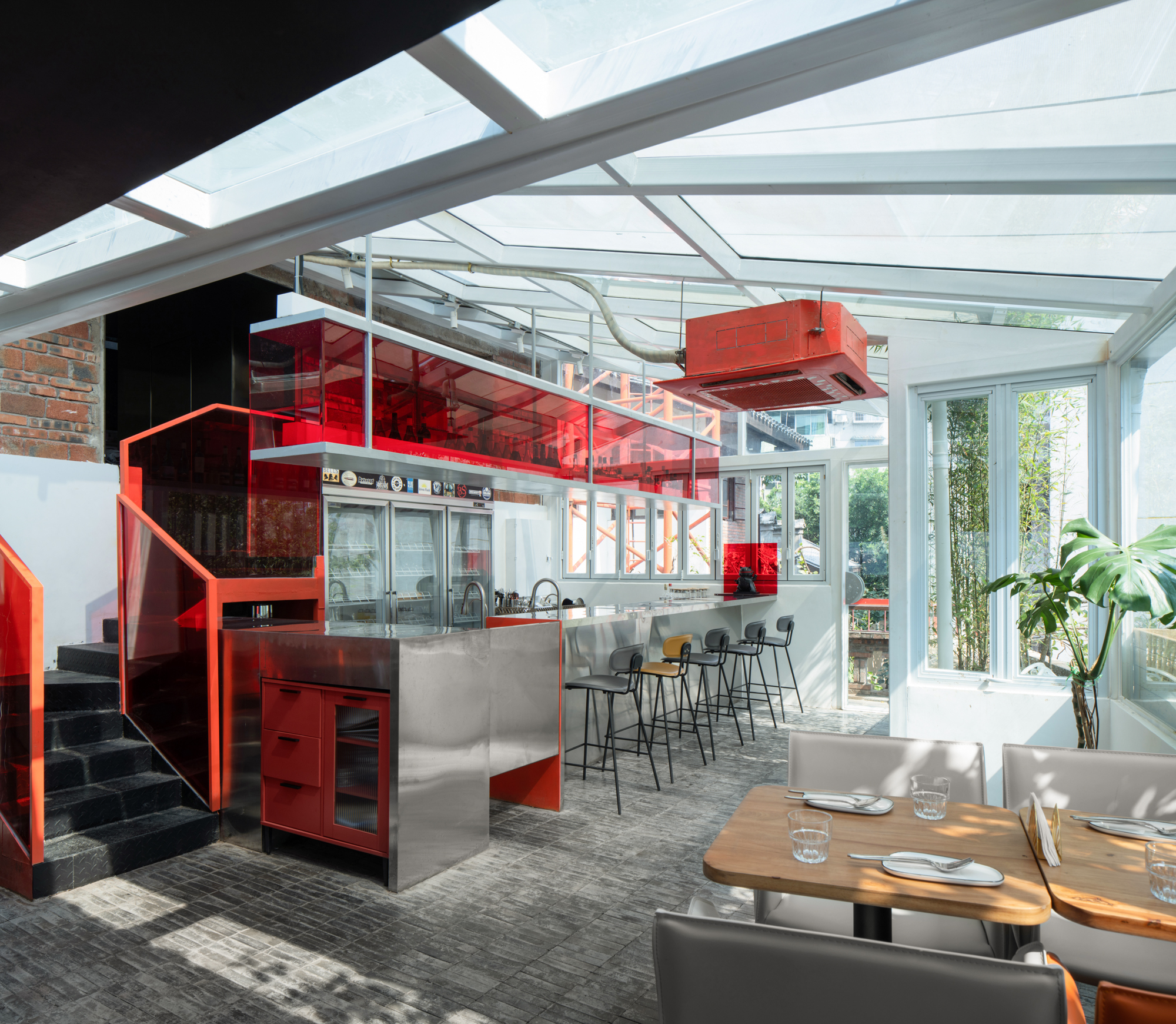 JOINNOW BISTRO by We Live Architects - Architizer