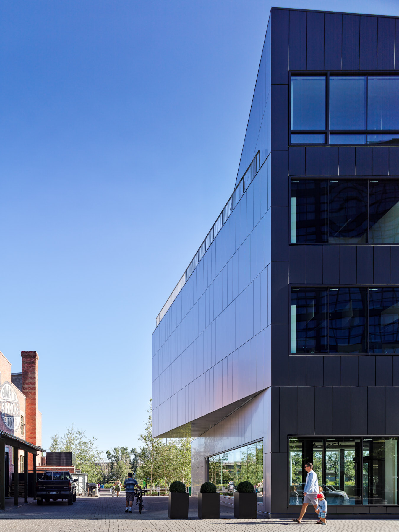M2 Mixed-Use Building by nARCHITECTS - Architizer