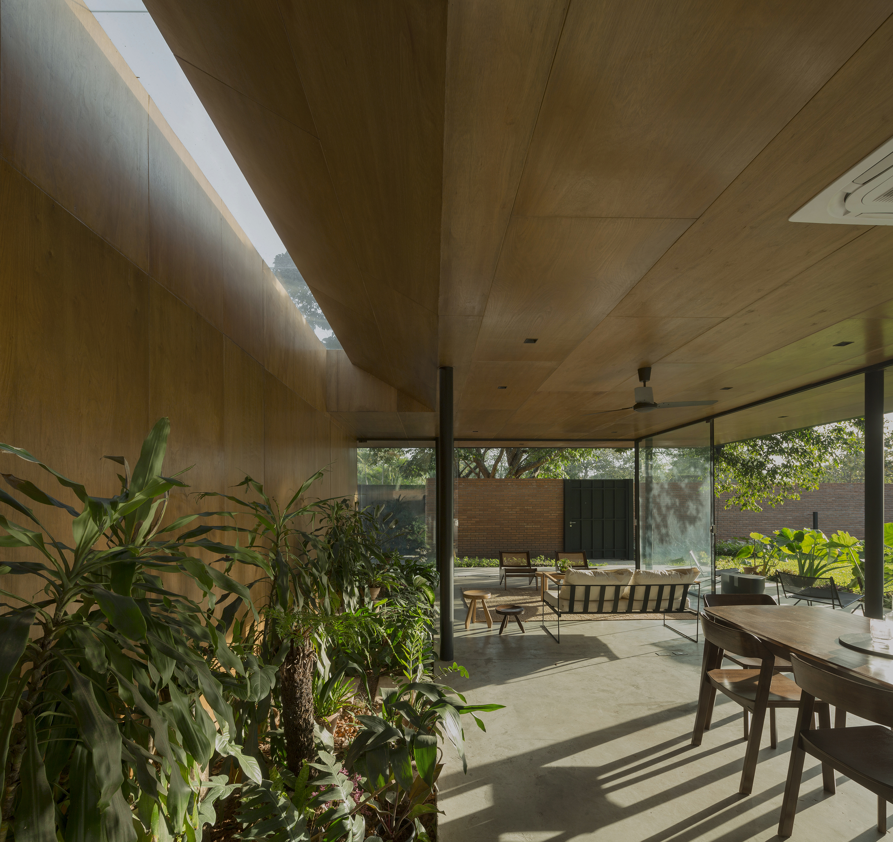 Small House in San Ber by Equipo de Arquitectura - Architizer