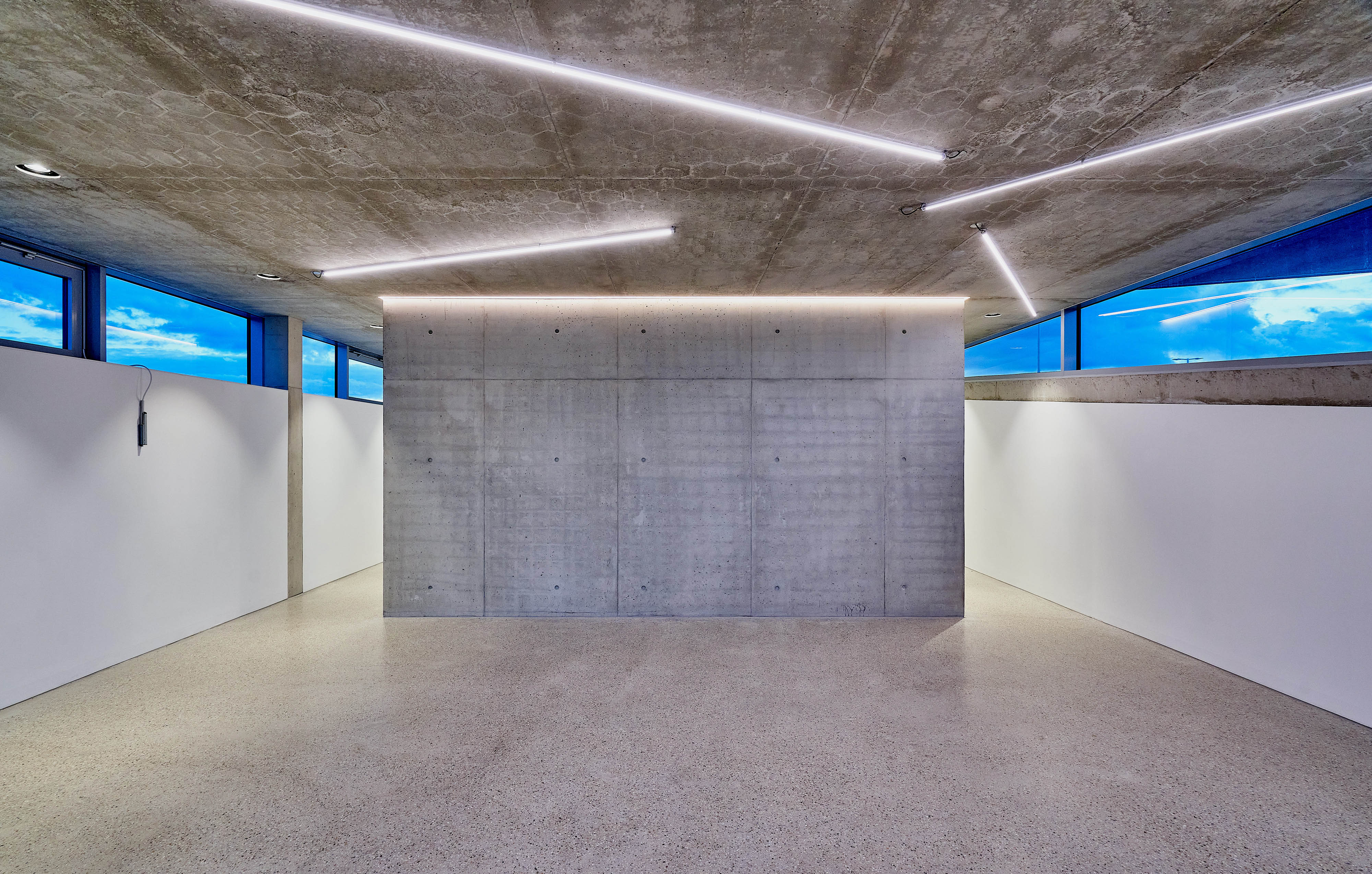 Mosoni-Duna Flood gate and Control building by TÉRHÁLÓZAT DESIGN KFT ...