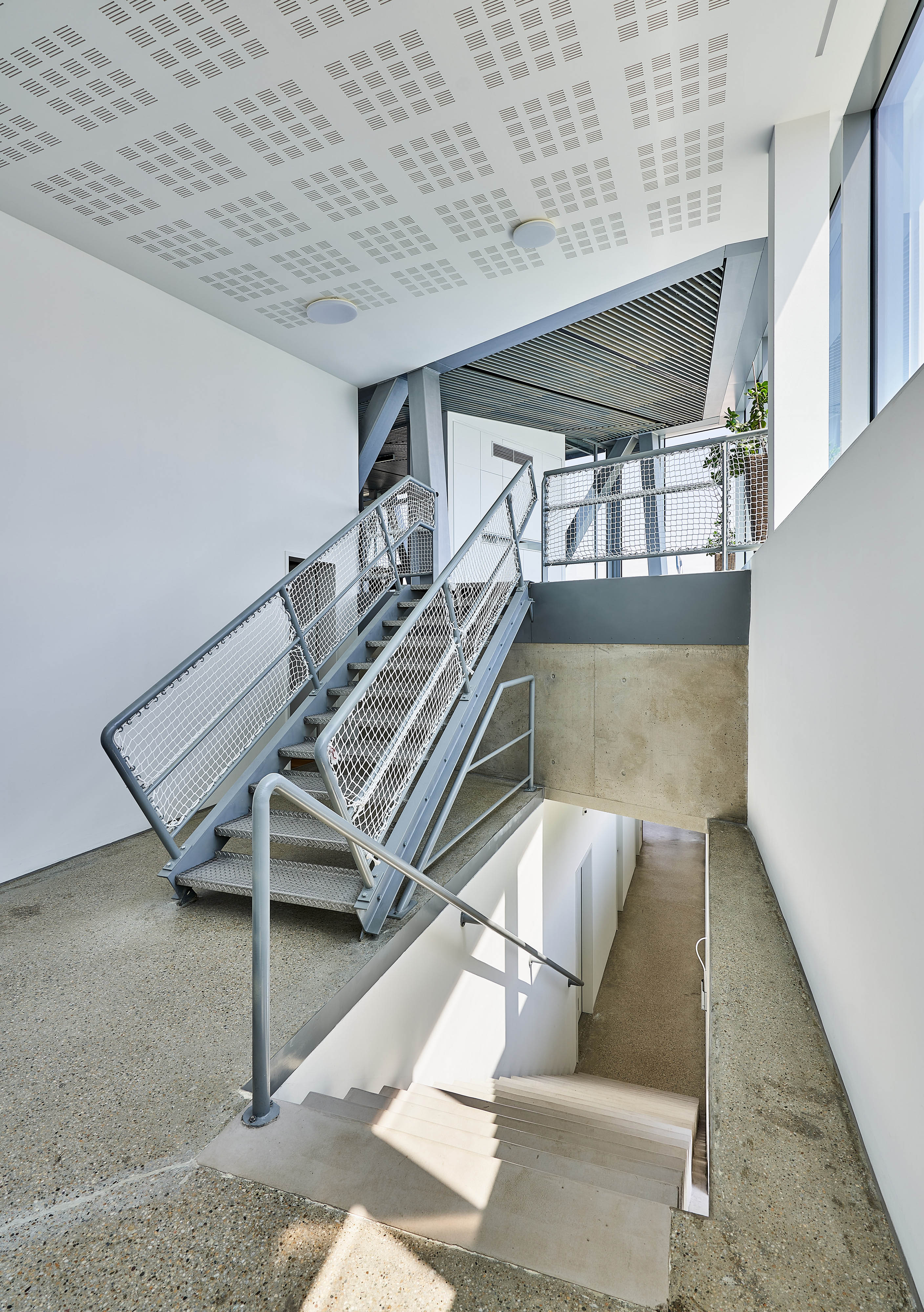 Mosoni-Duna Flood gate and Control building by TÉRHÁLÓZAT DESIGN KFT ...