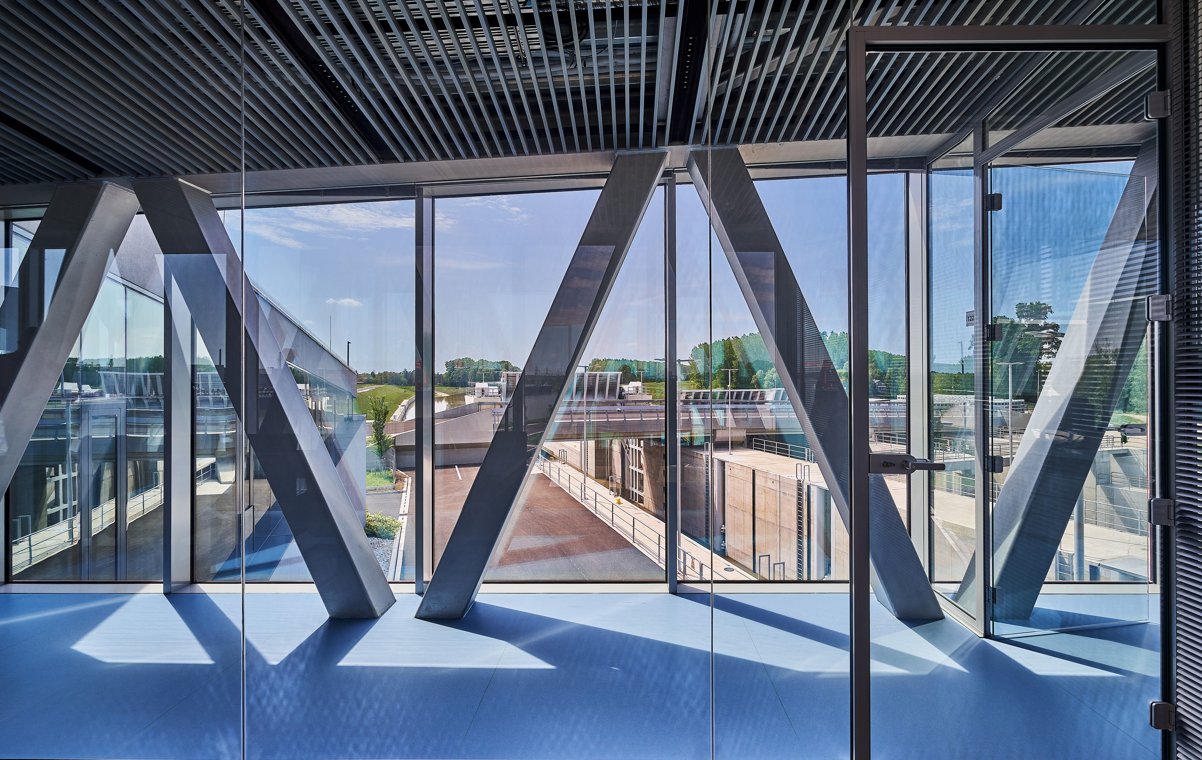 Mosoni-Duna Flood gate and Control building by TÉRHÁLÓZAT DESIGN KFT ...