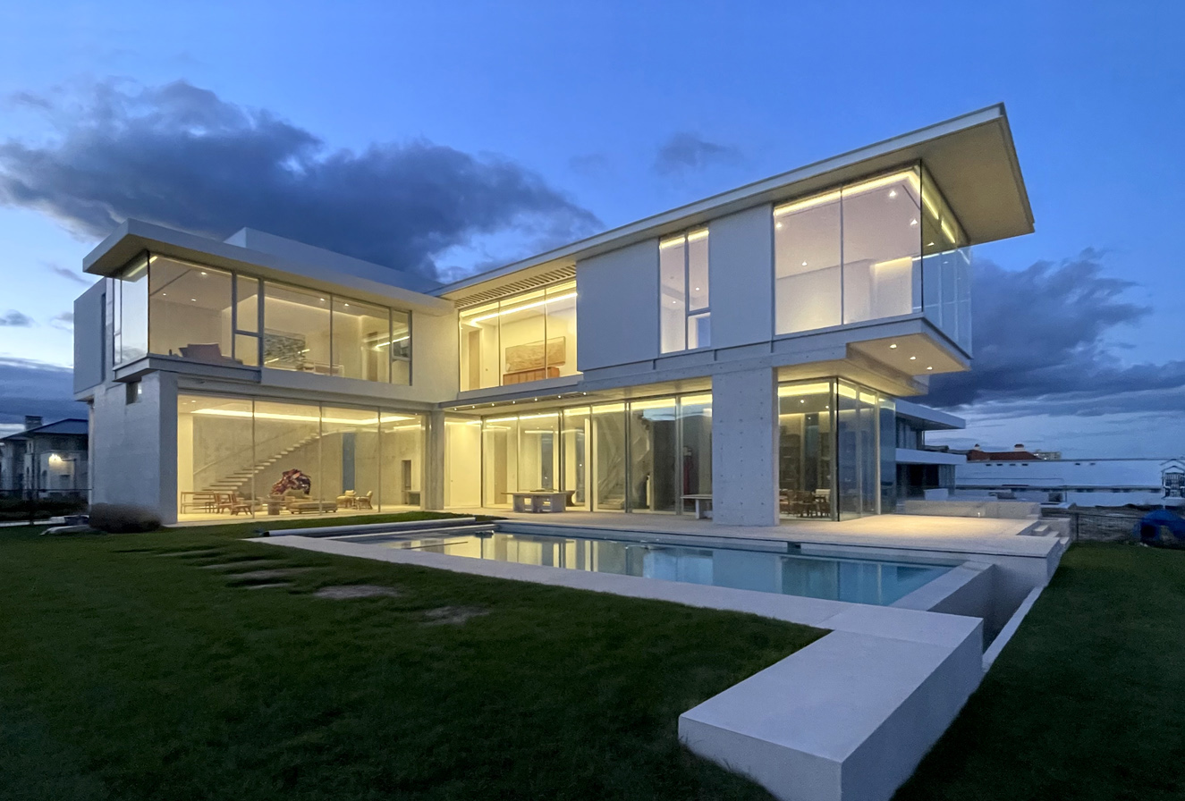 Wing House by Studio PEEK | ANCONA - Architizer