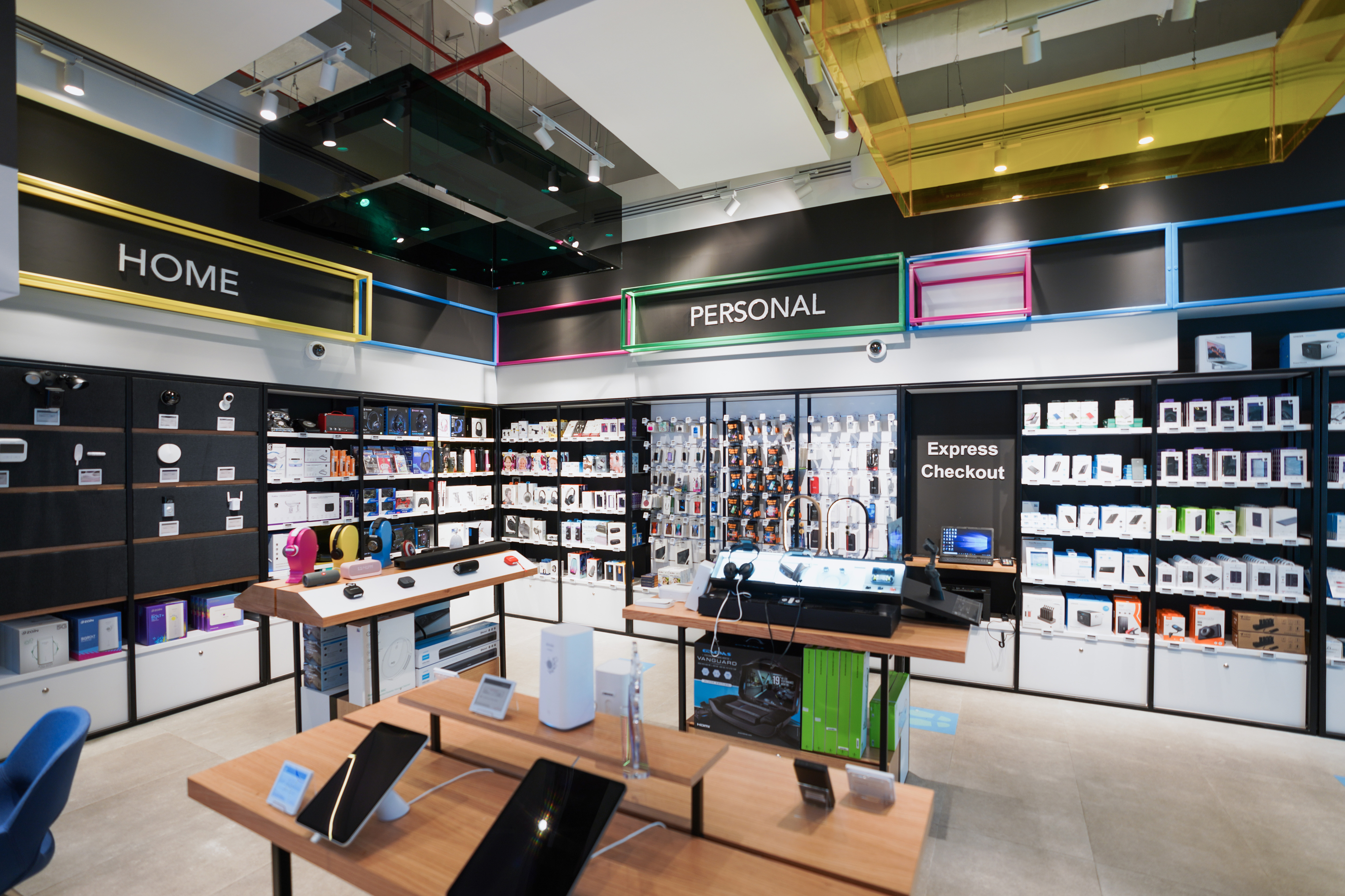 Zain Telecom Store by BÖWE - Architizer
