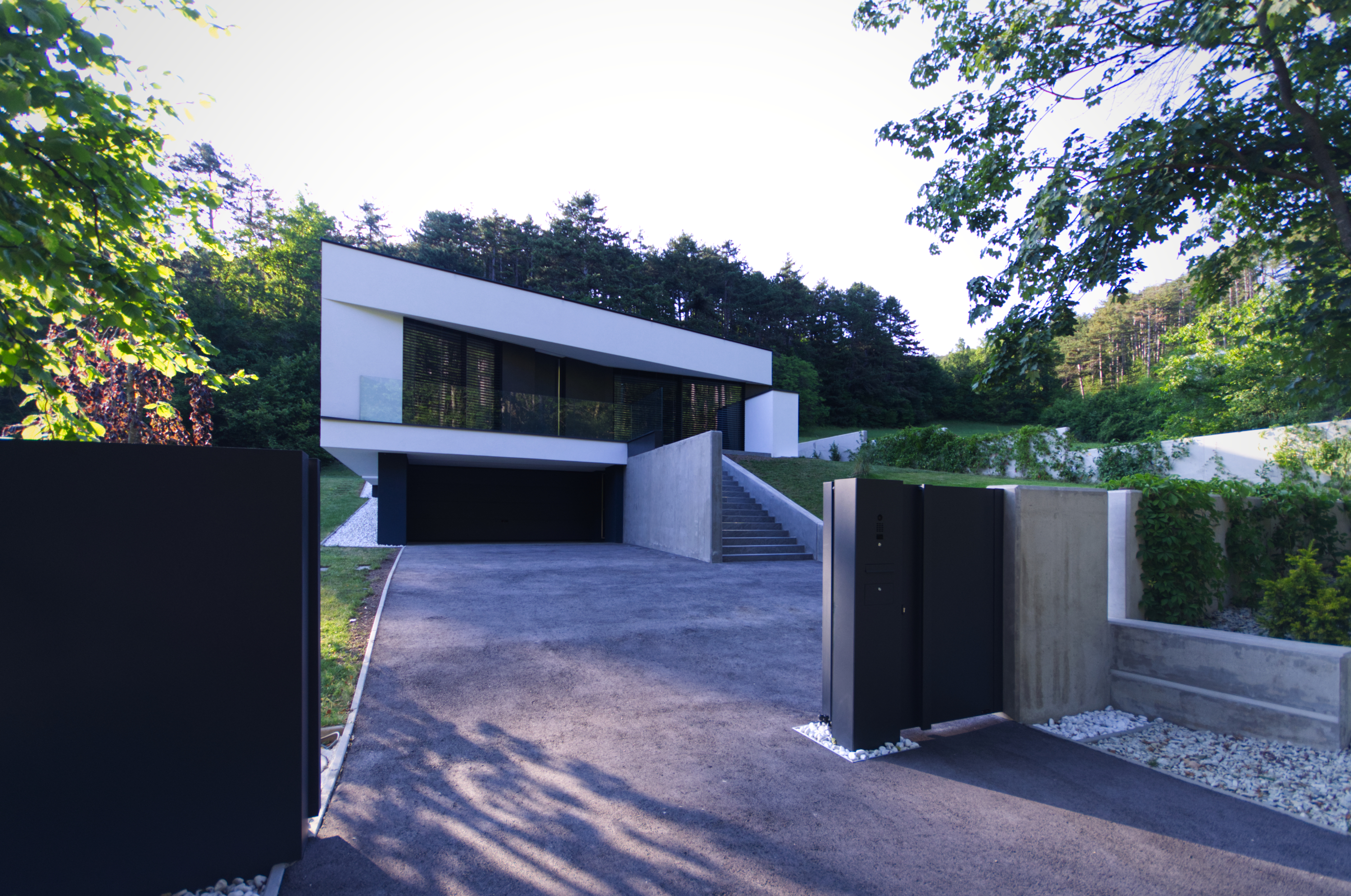 HJ HOUSE by Parasite Studio - Architizer