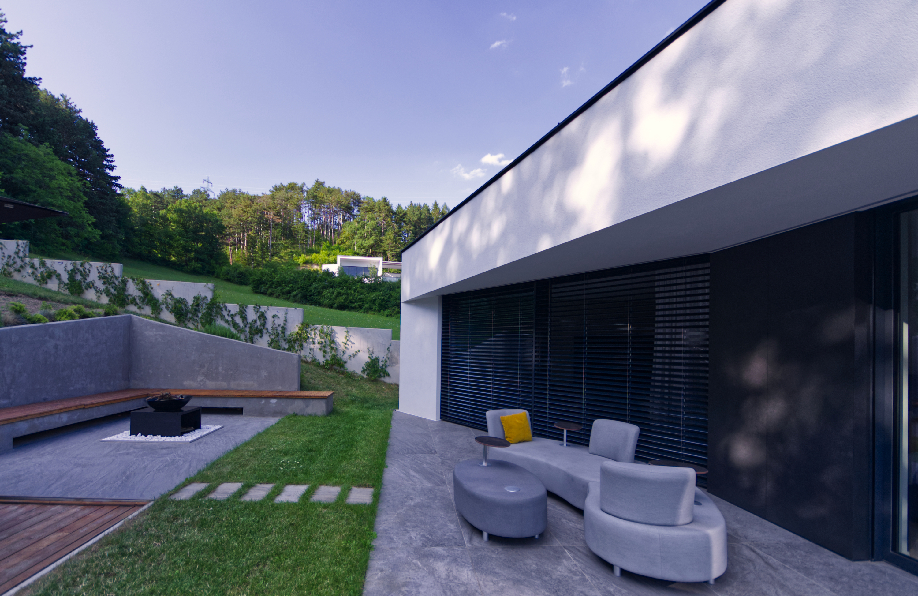 HJ HOUSE by Parasite Studio - Architizer