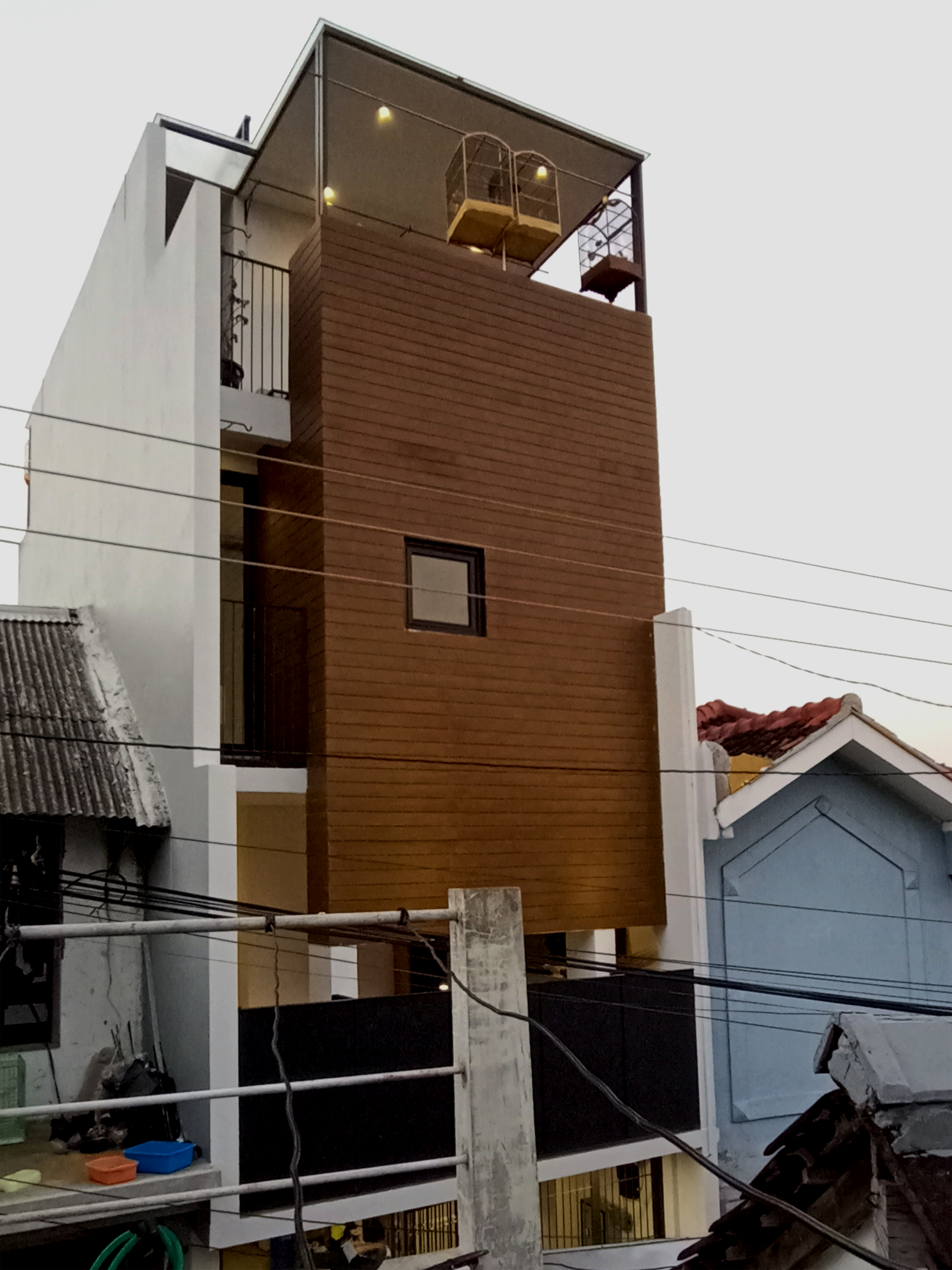 4x8 House by Mimar Architect - Architizer