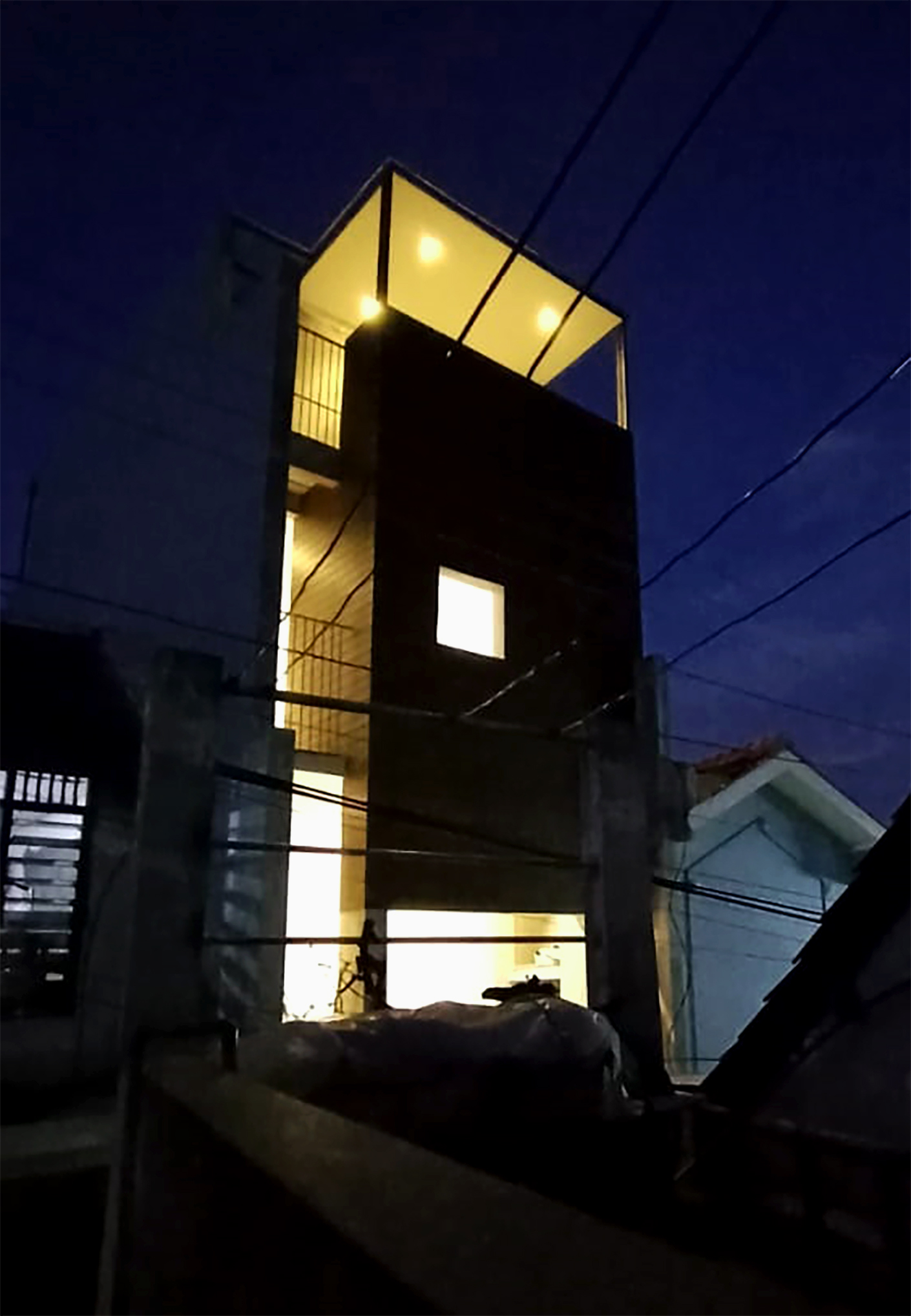 4x8 House by Mimar Architect - Architizer