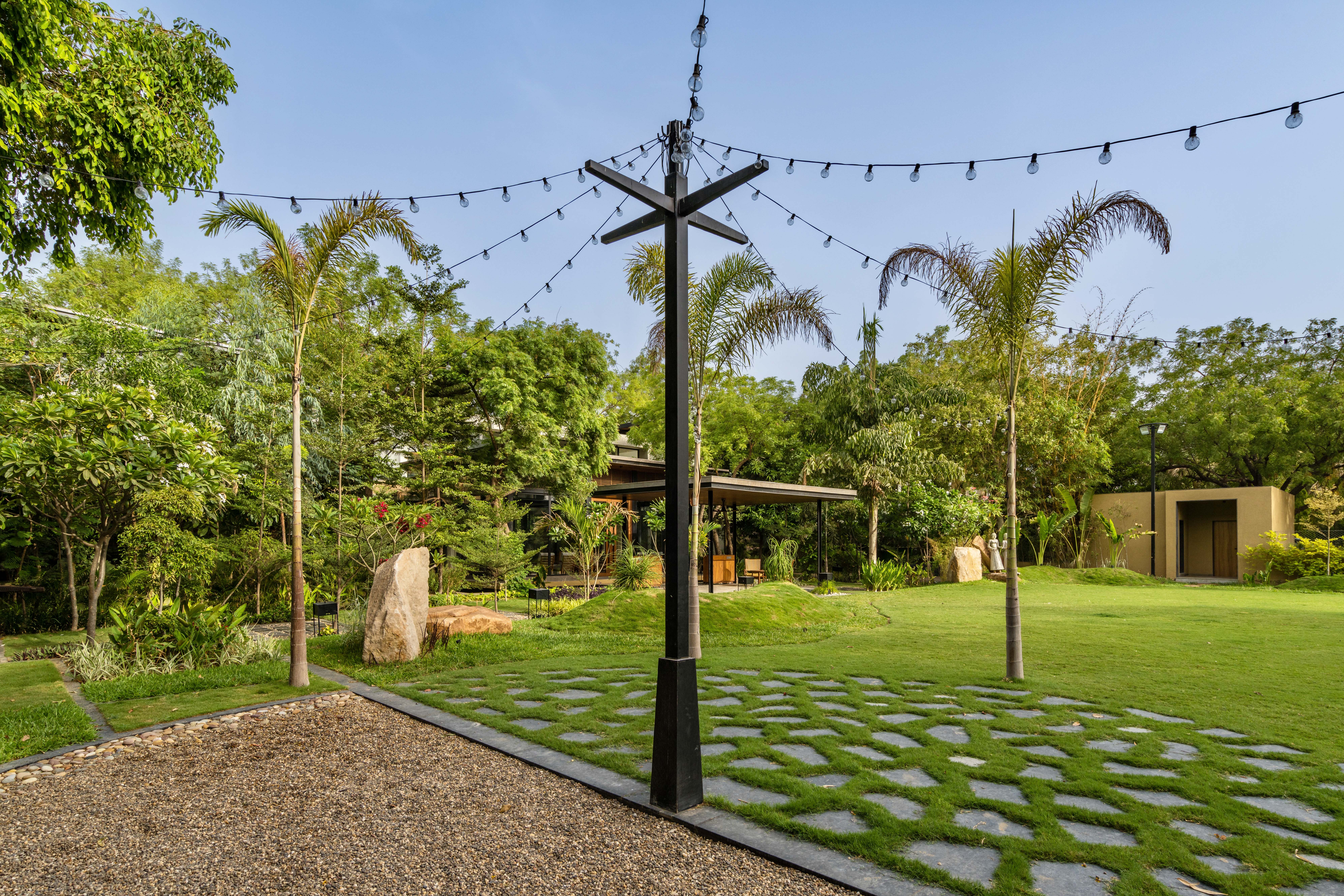 Kalrav Villa Design By VPA Architects by Inclined Studio - Architizer