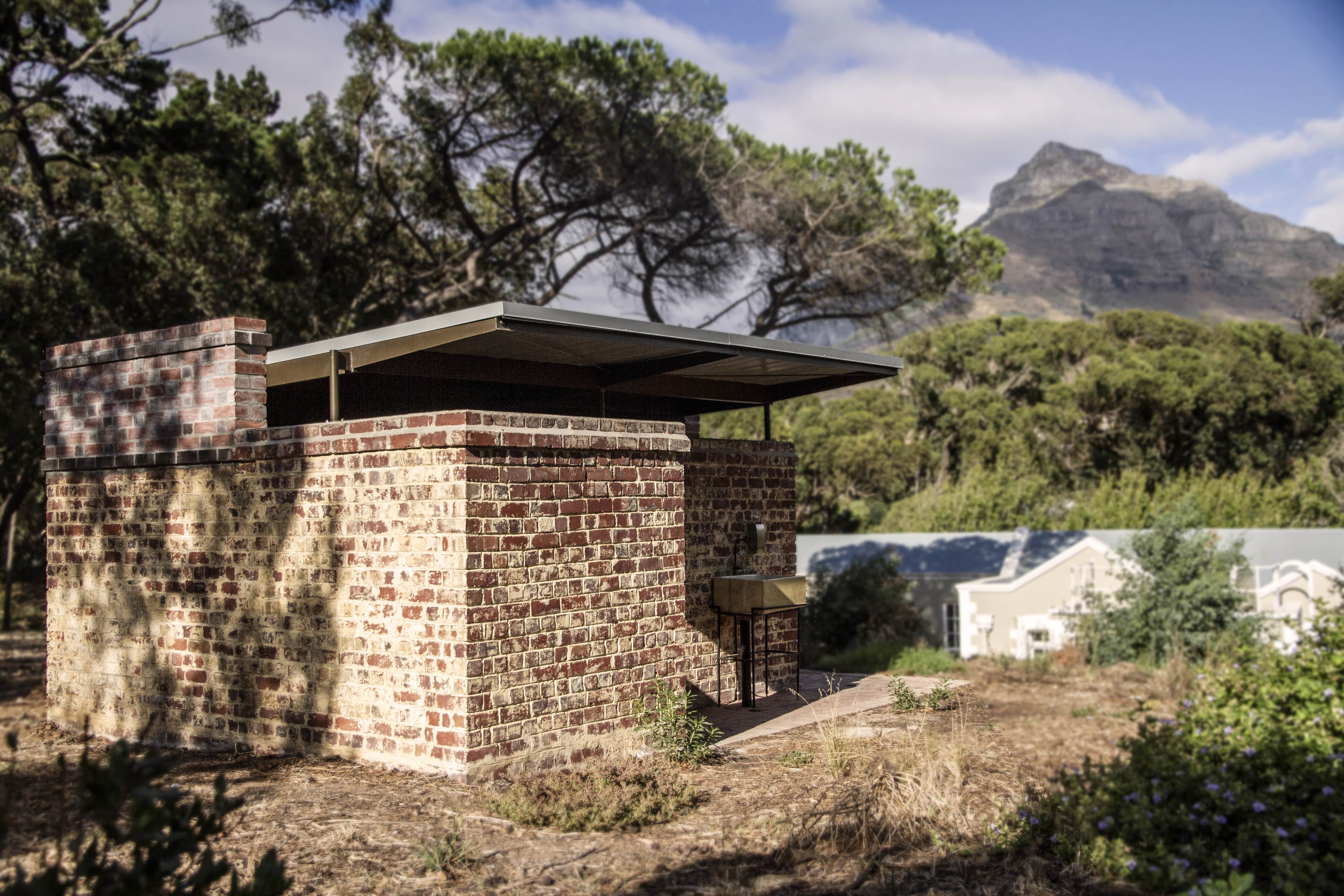 New Visitors Centre & Public Toilet for the South African Astronomical ...