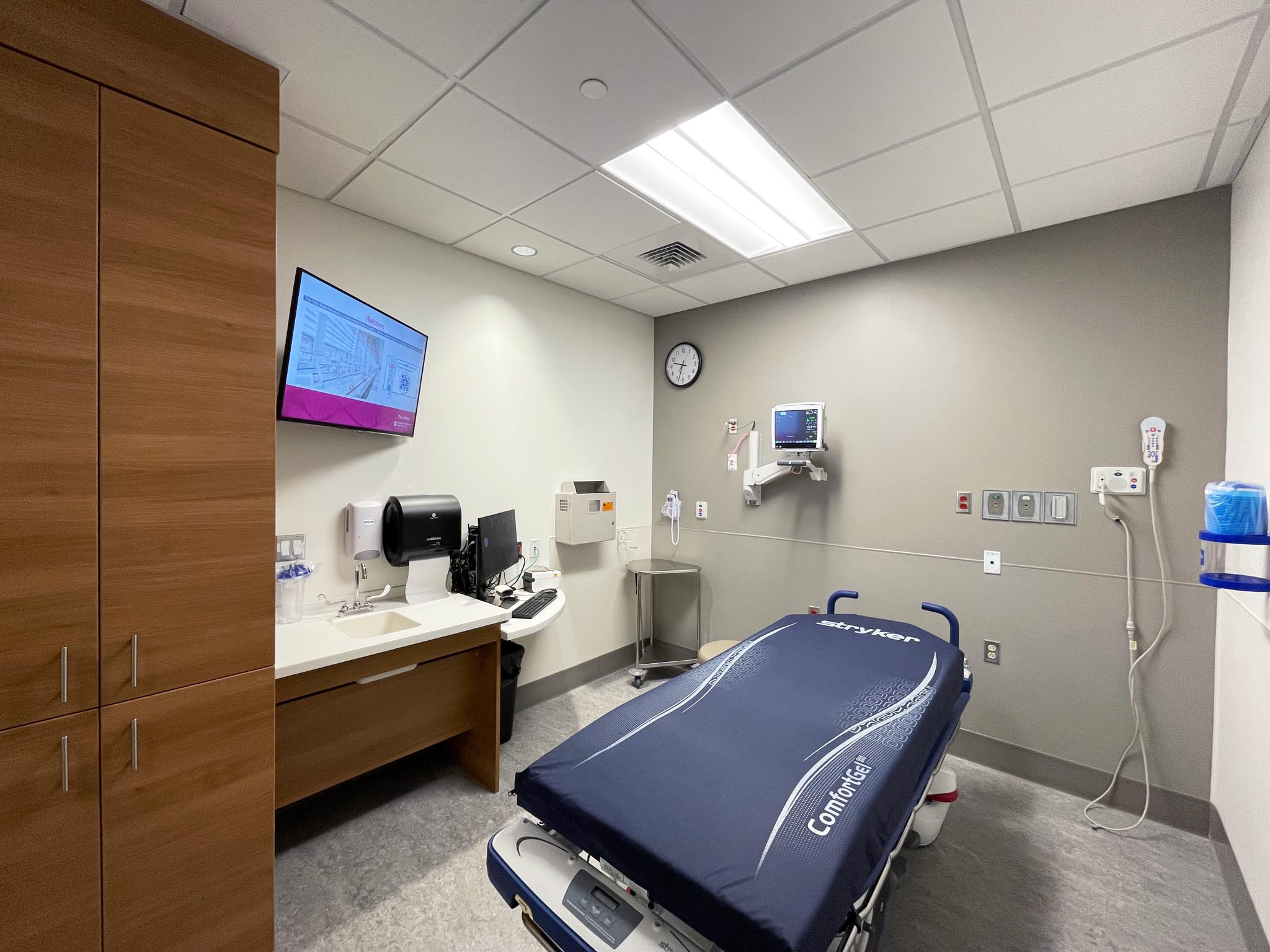 James Immediate Cancer Clinic by Wellogy - Architizer