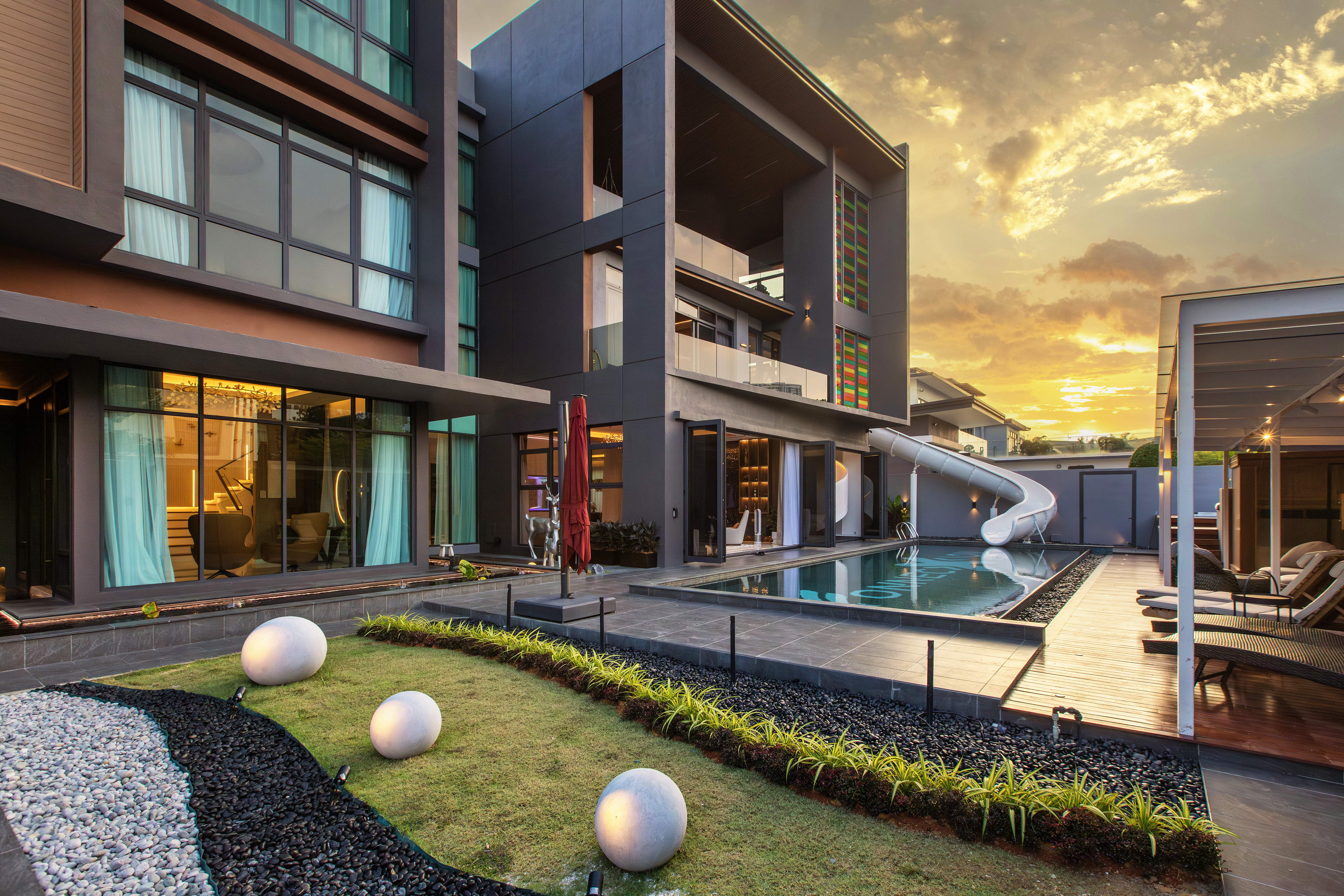 Spectrum House by TKCA Architect - Architizer