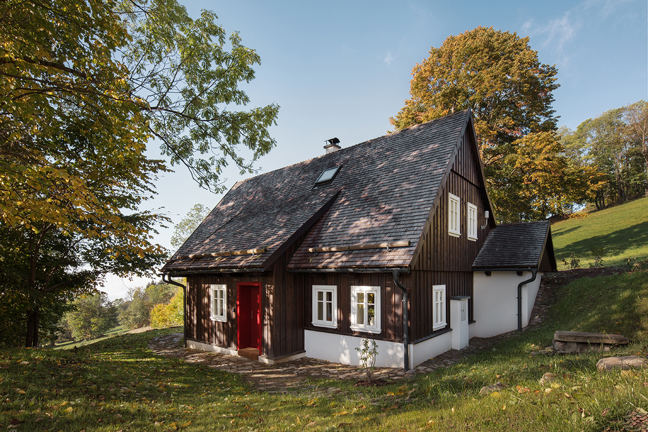 Cottage Two Sisters by Denisa Strmiskova Studio - Architizer