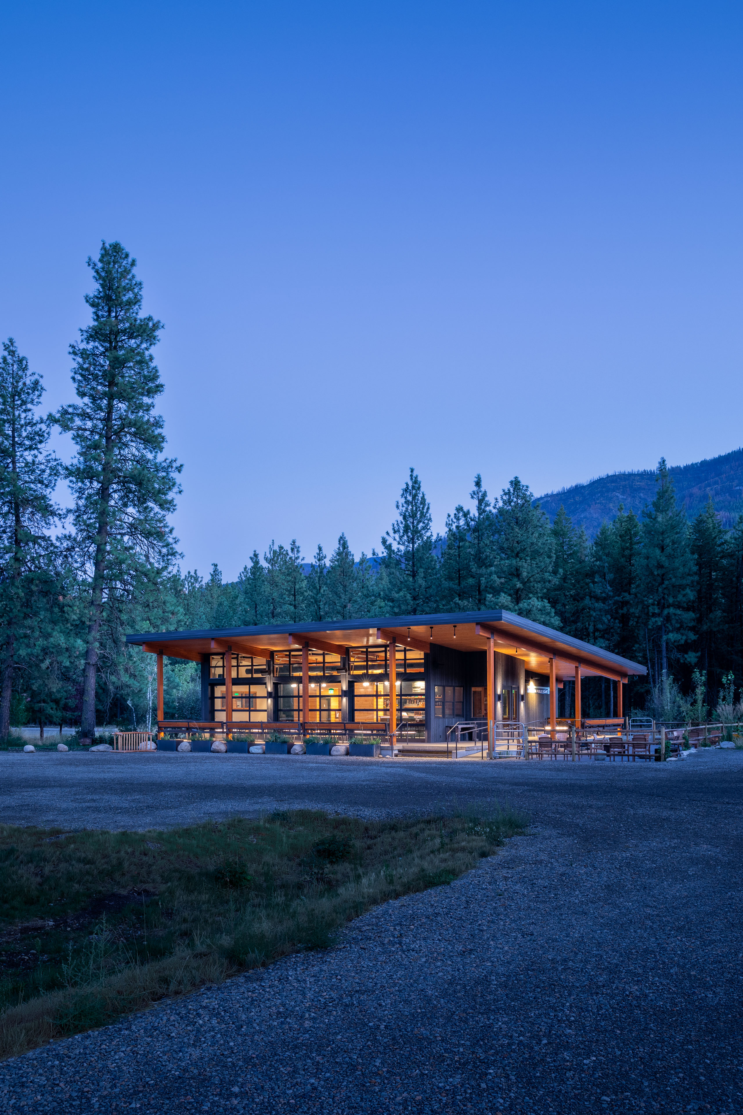 Mazama Public House by CAST architecture - Architizer