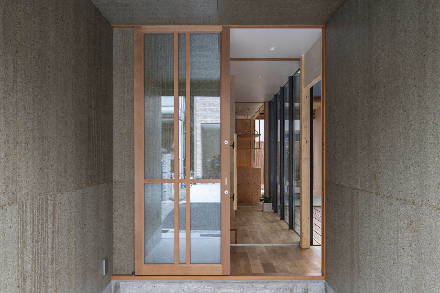 Idea 3835184: Rowhouse in Kikawa by yoshihiro yamamoto architects ...
