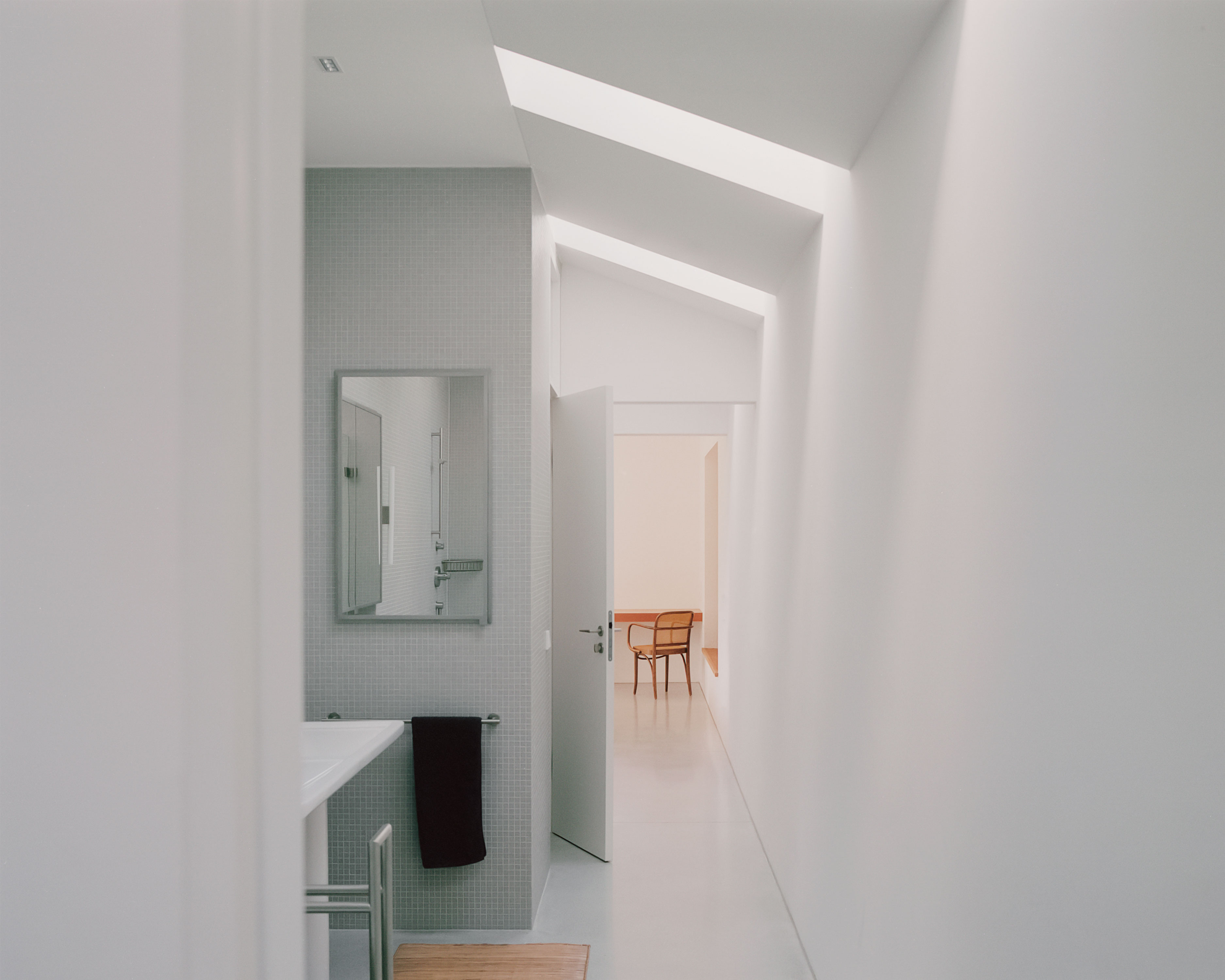 Idea 3836537: Alpine Flax Hut Conversion by Max von Werz Arquitectos in ...