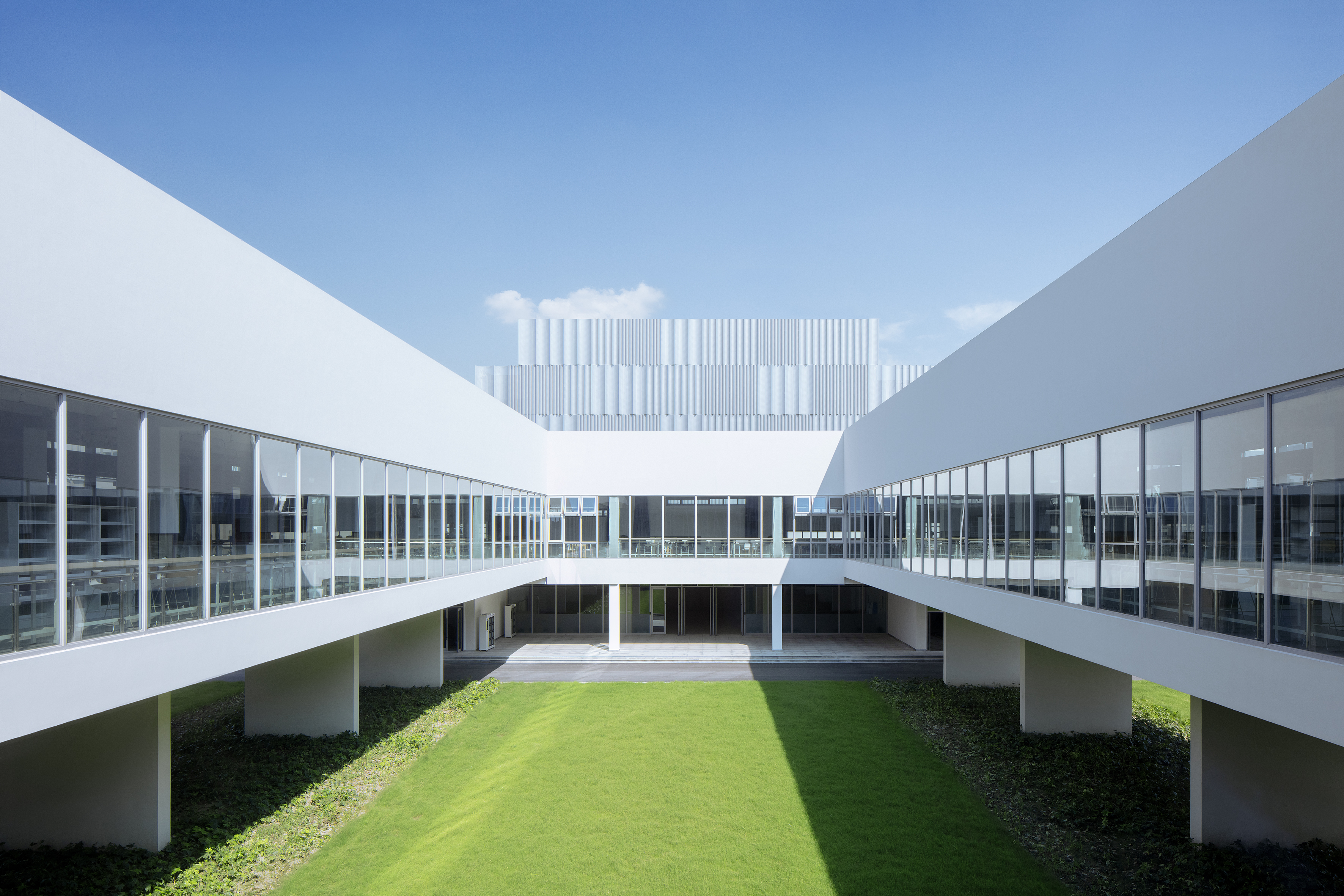 Idea 3837091: Ningbo Gulin Vocational High School by ARCHIS Design ...