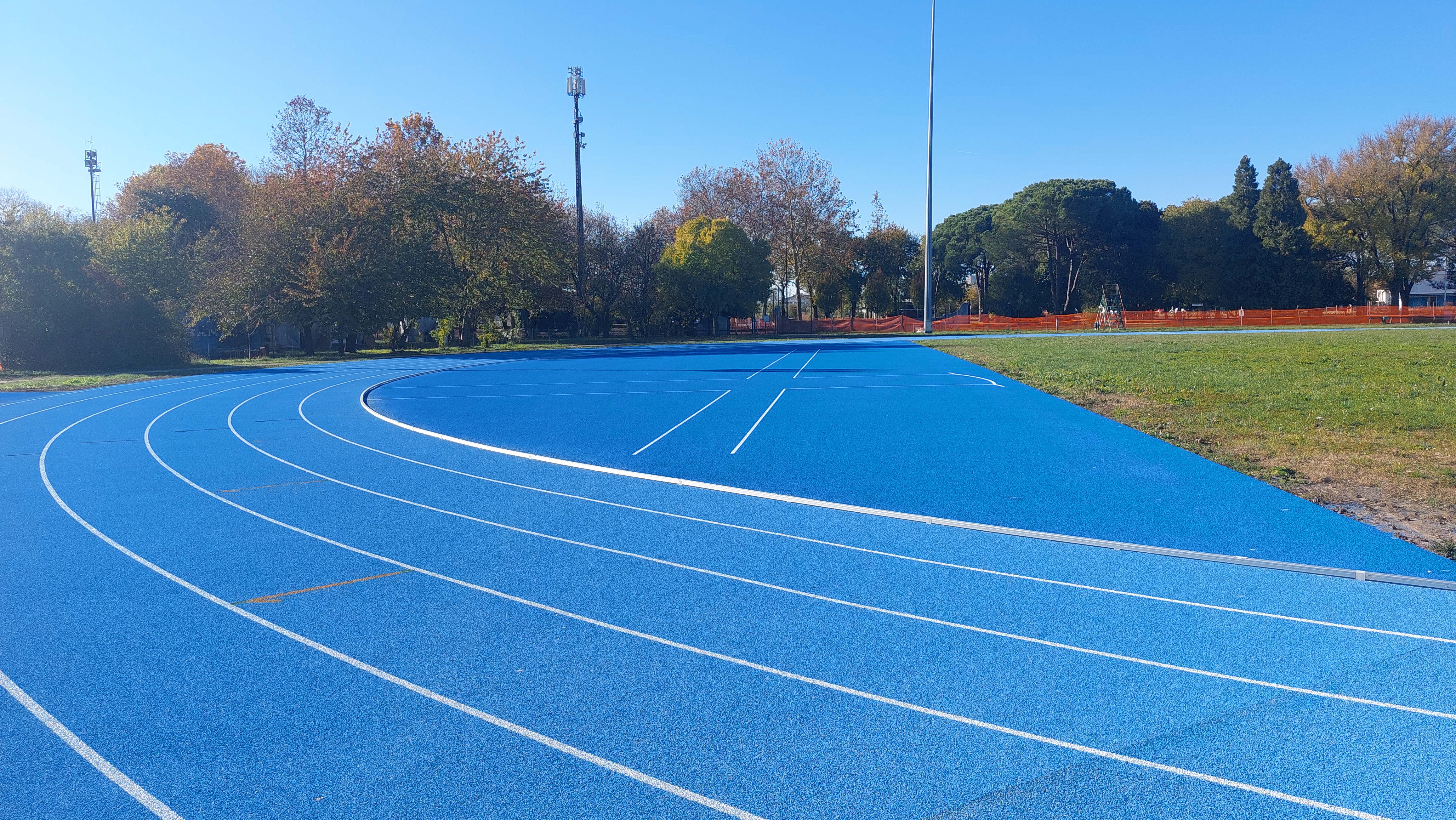 Athletics track renovation by VITTORIO & ASSOCIATI Studio di ...