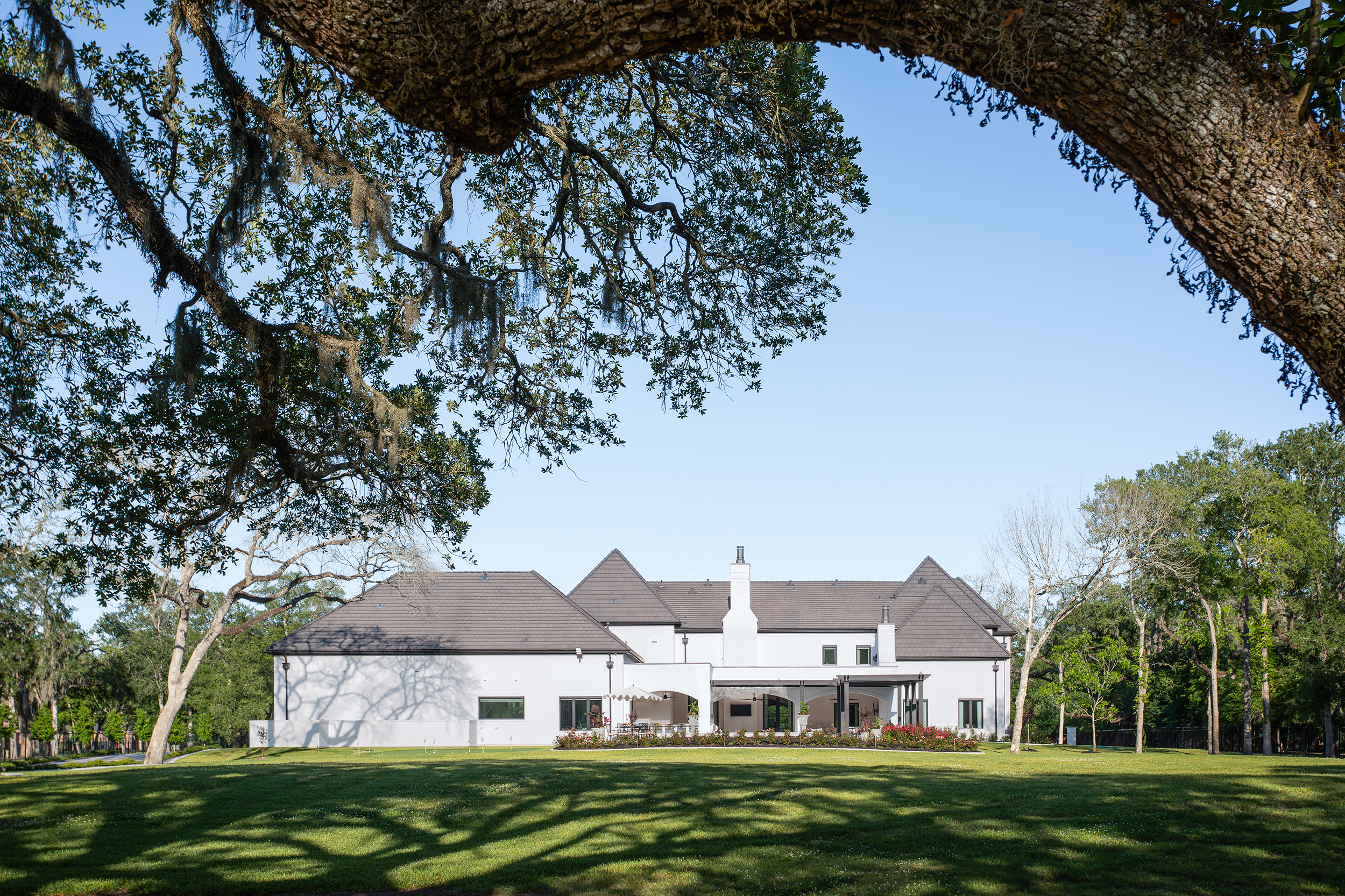Thompson Lake Residence by Arc Three - Architizer