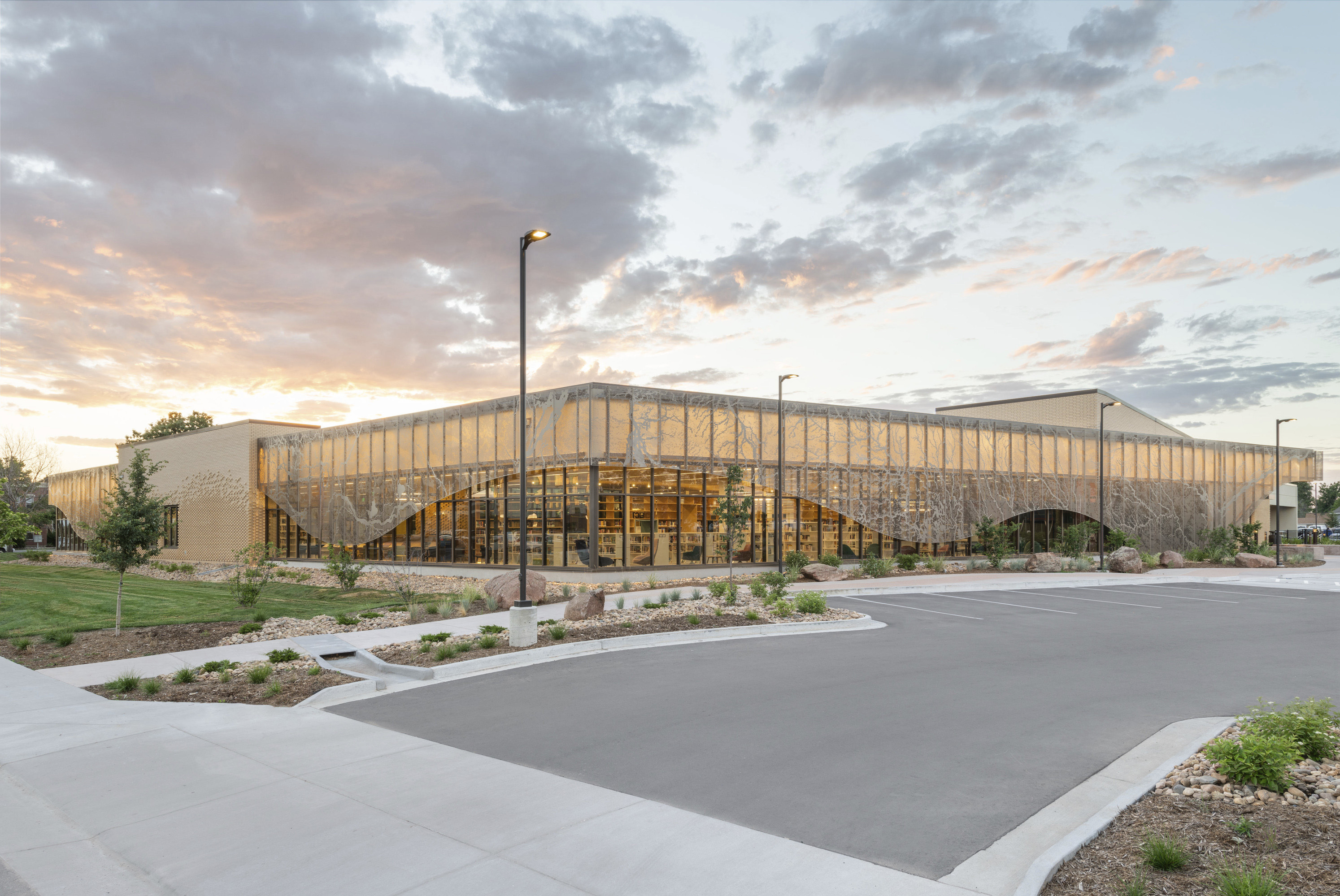 LINC Library Innovation Center by Barker Rinker Seacat Architecture ...