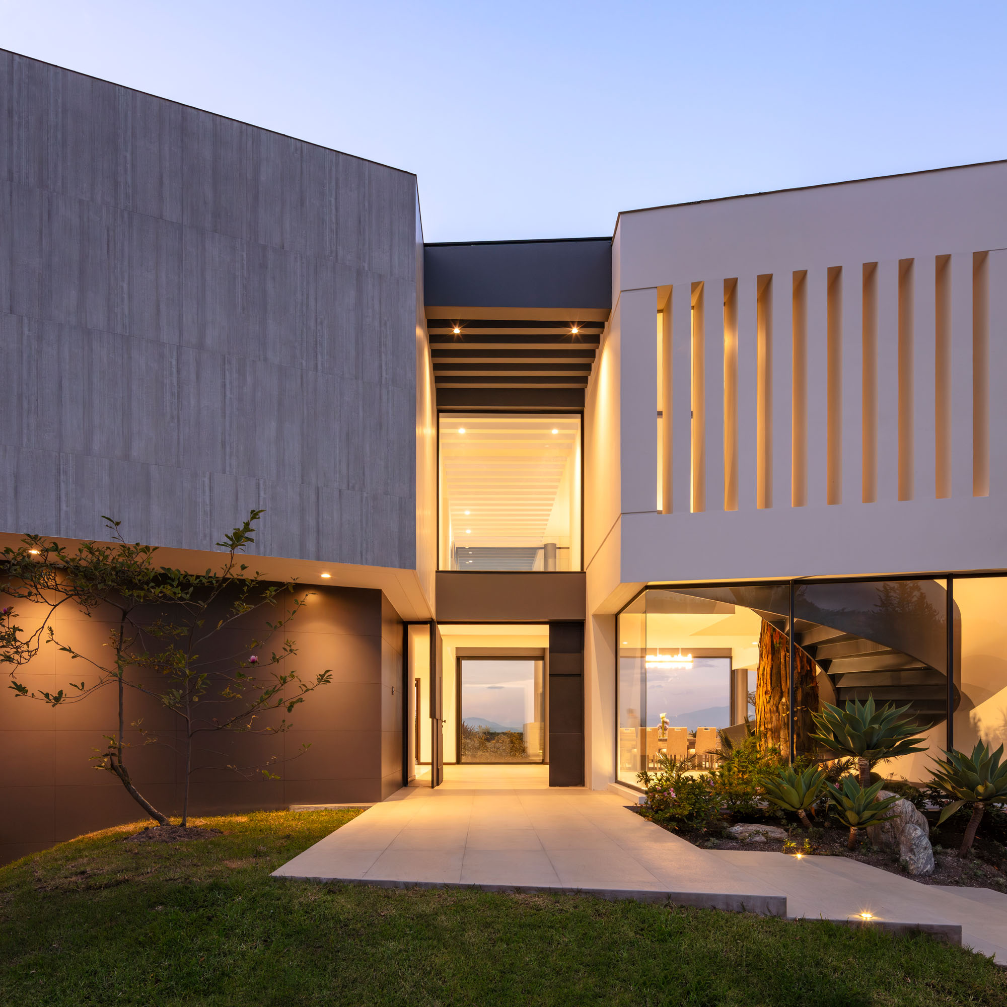 Split House by NAJAS ARQUITECTOS - Architizer