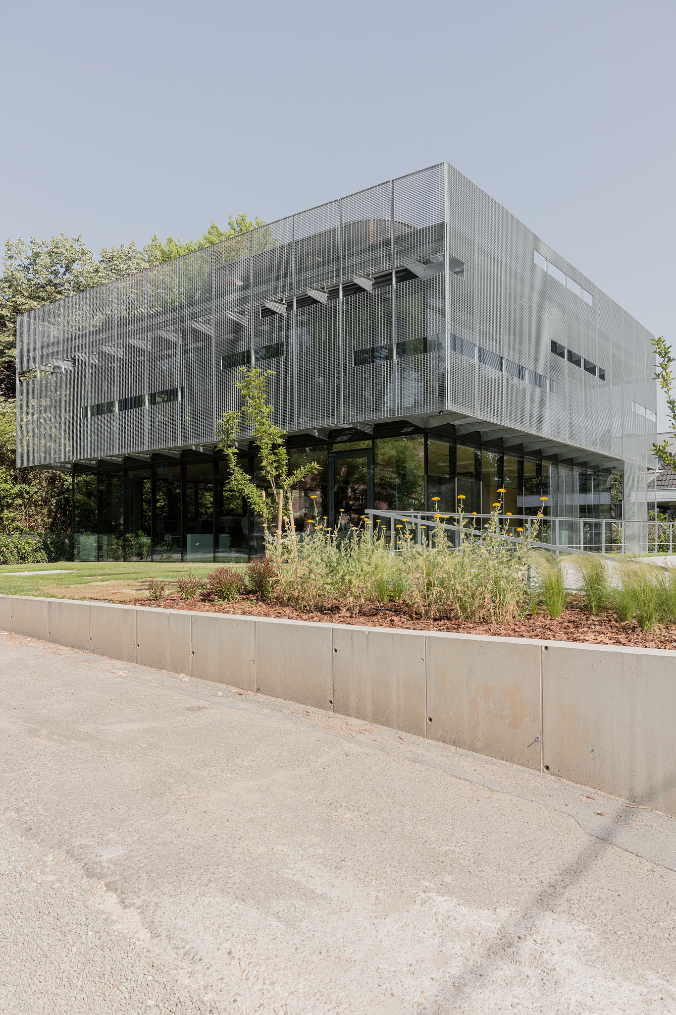 GeoConcept HQ by TÉRHÁLÓZAT DESIGN KFT. - Architizer