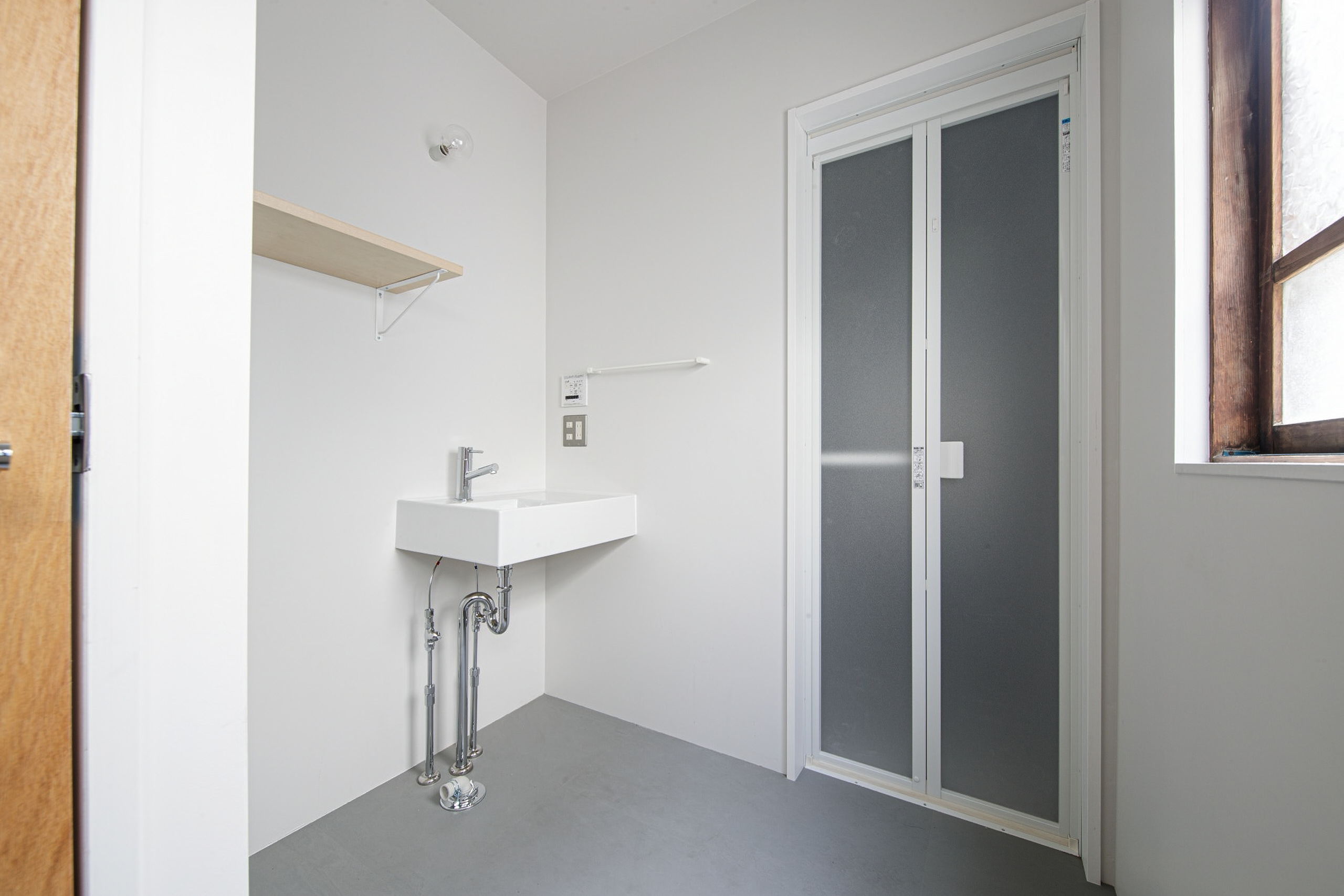 Akabane House by Roovice - Architizer