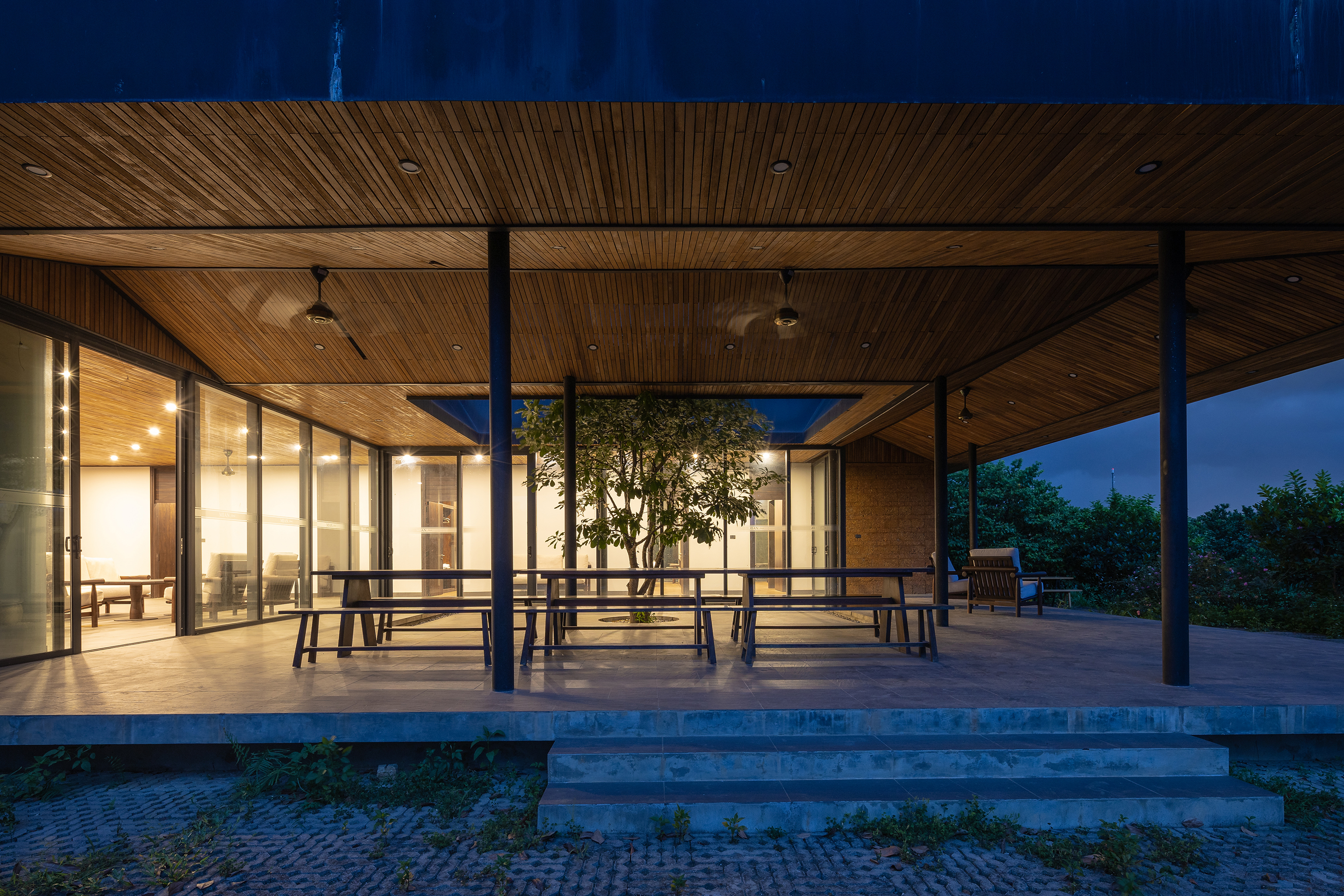 Dong Mo Farmhouse by idee architects Vietnam - Architizer