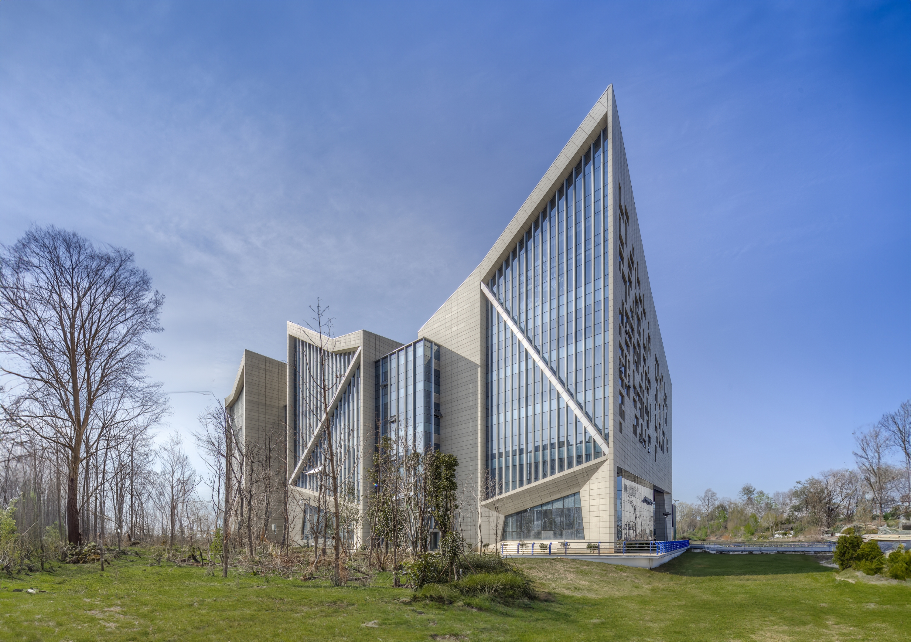 Library for Qujing Culture Center by Hordor Design Group, Atelier Alter ...