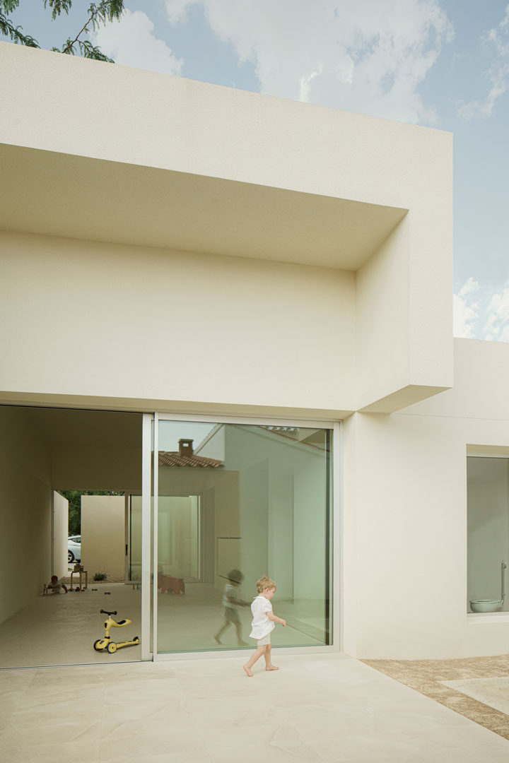 Nursery school by Iterare arquitectos - Architizer