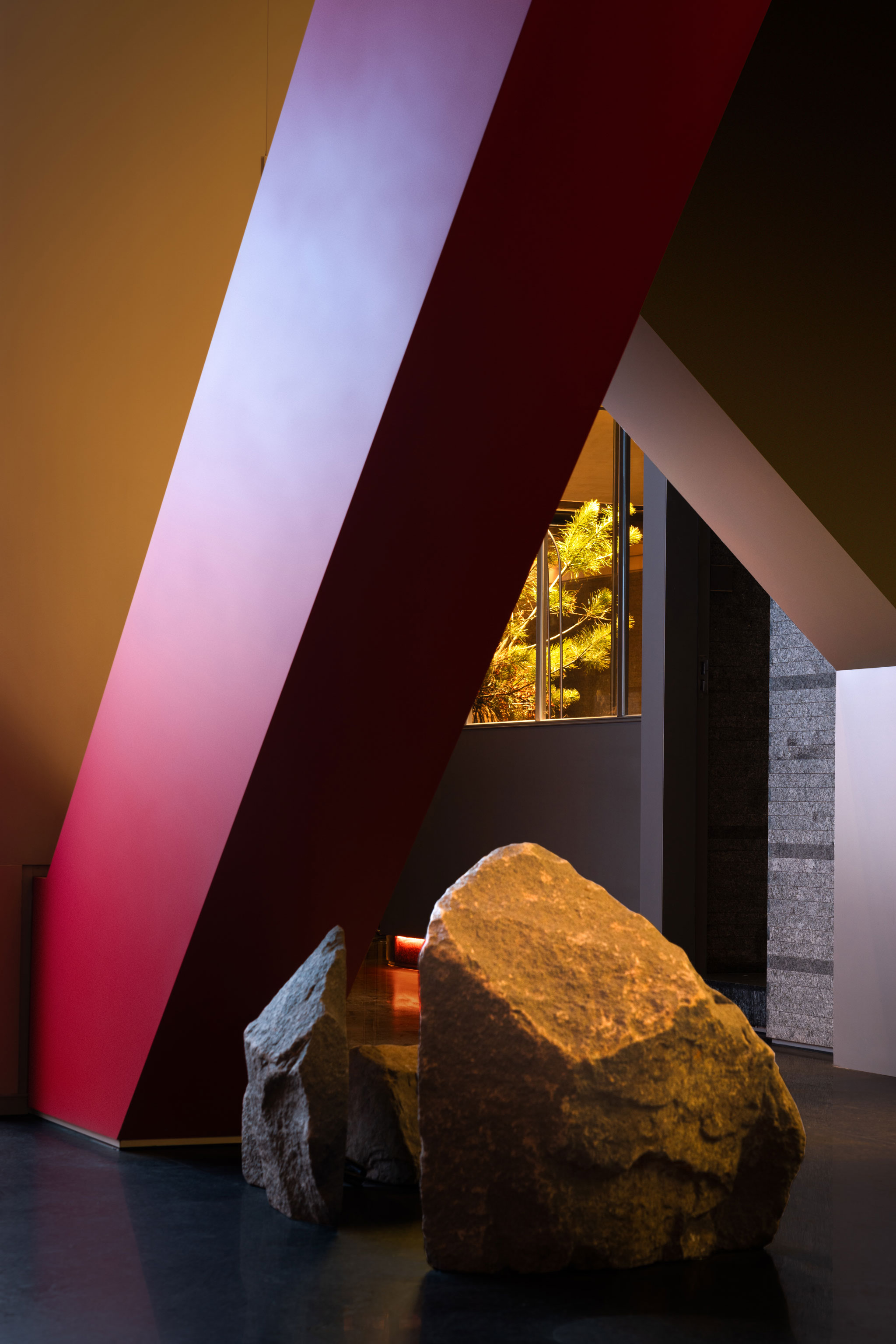 Wanwei Roast Duck Wangfujing Branch by Beijing IN•X Design Co., Ltd ...