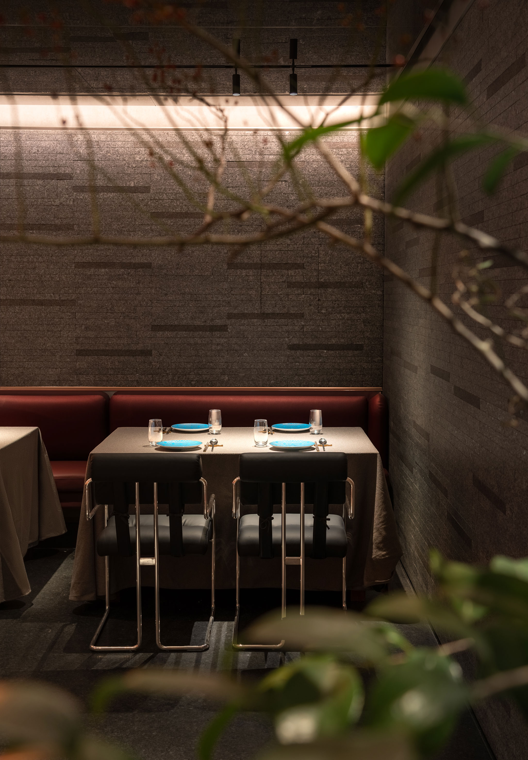 Wanwei Roast Duck Wangfujing Branch by Beijing IN•X Design Co., Ltd ...