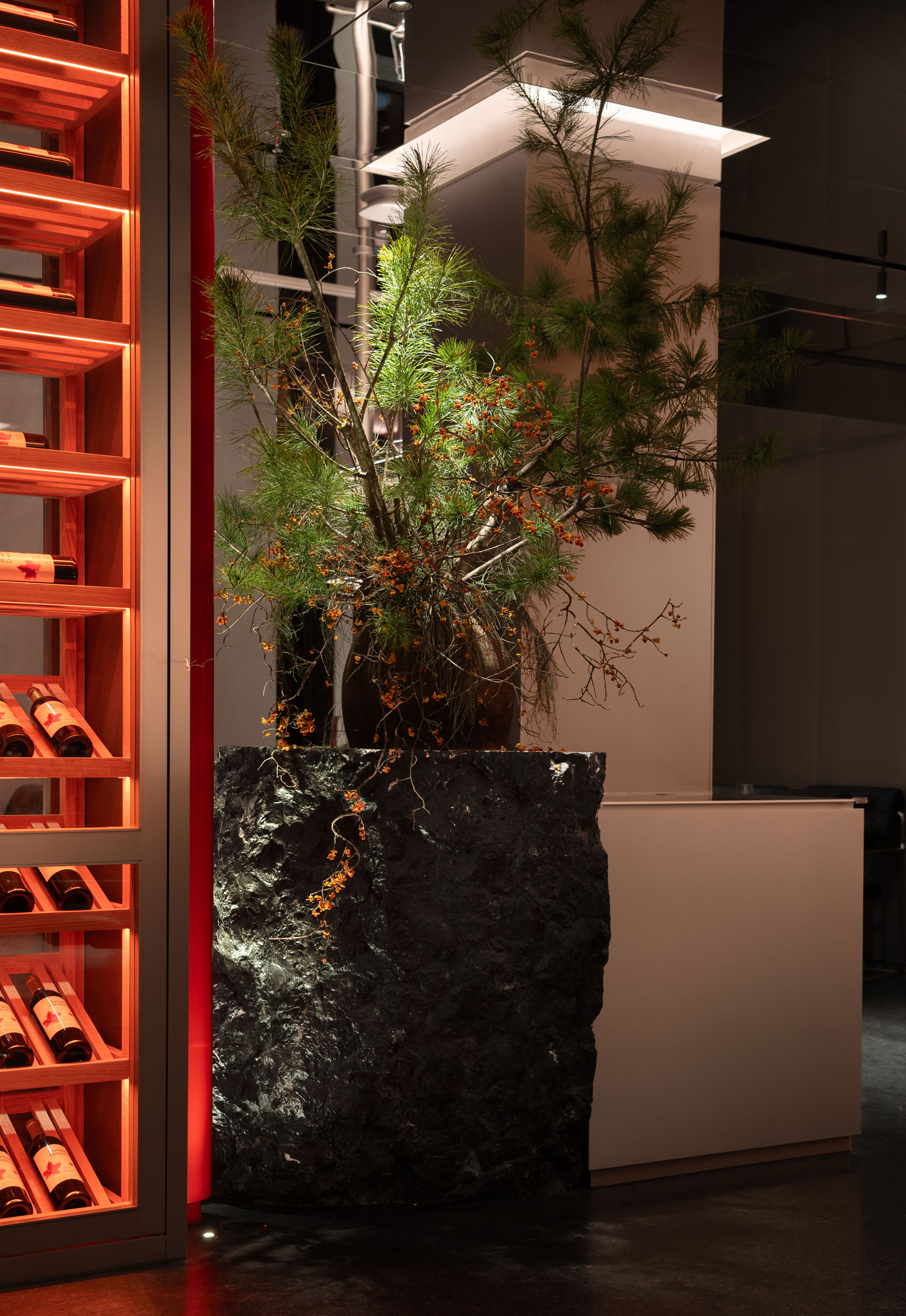 Wanwei Roast Duck Wangfujing Branch by Beijing IN•X Design Co., Ltd ...