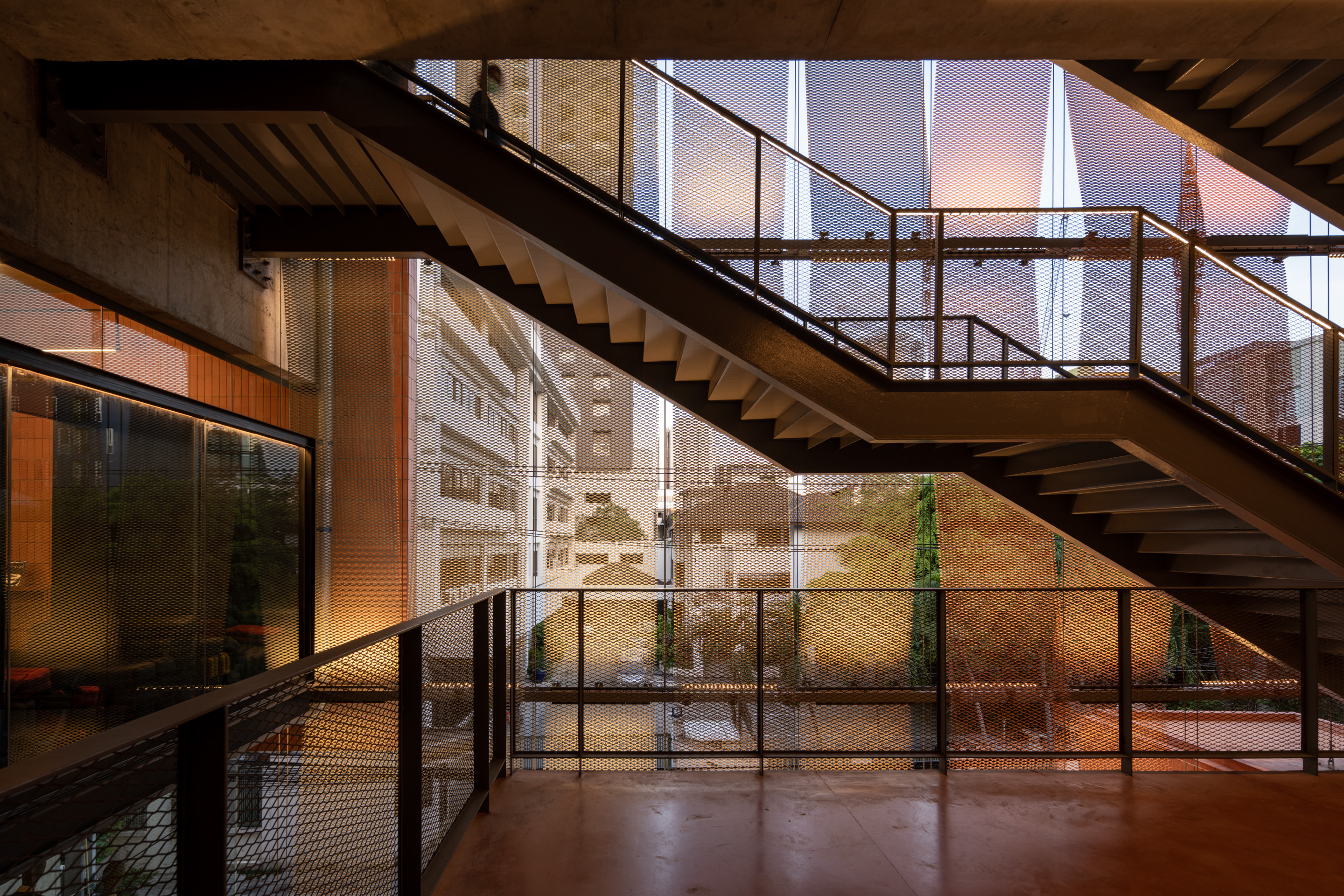 Jim Thompson Art Center by Design Qua - Architizer