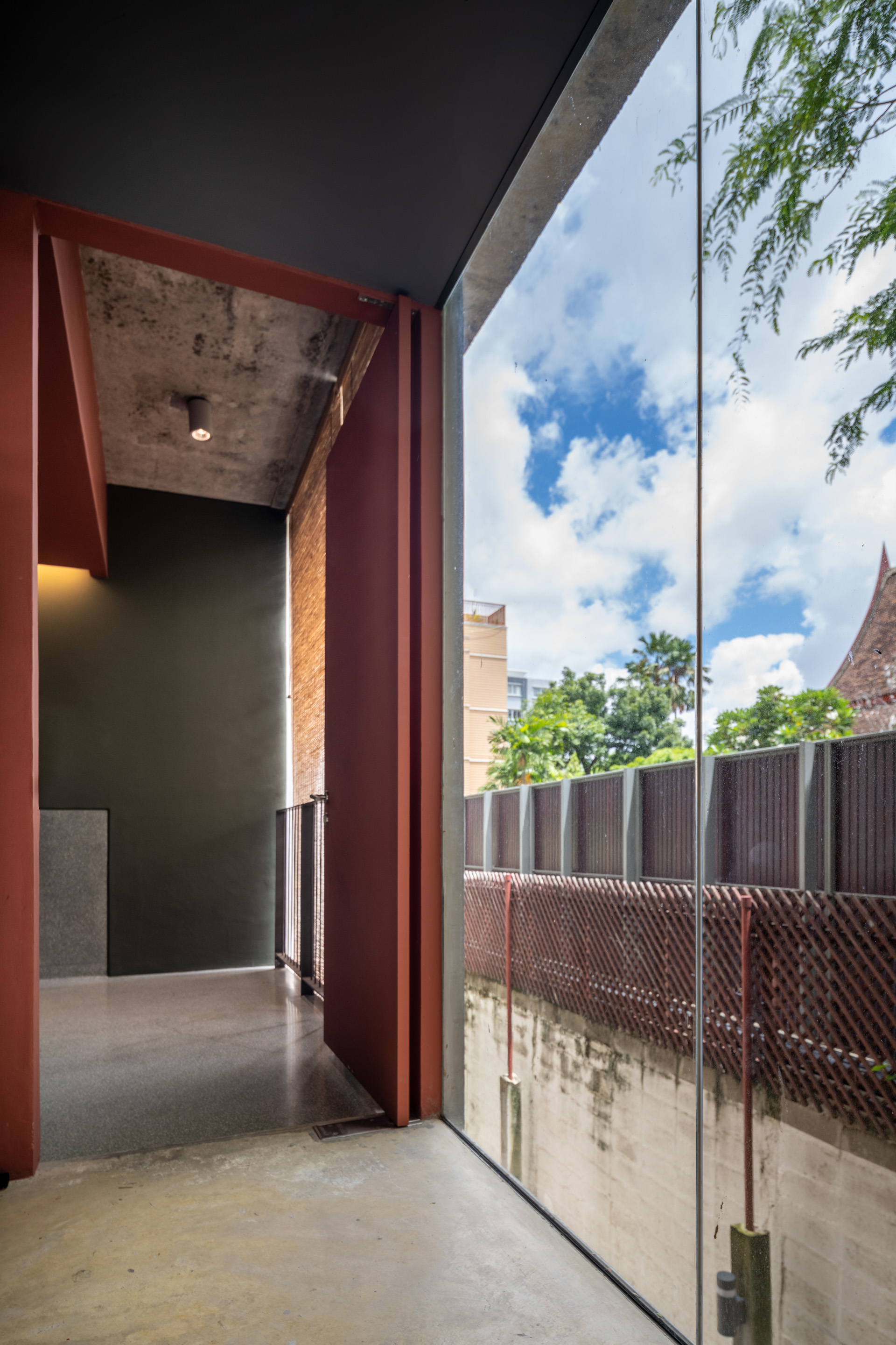 Jim Thompson Art Center by Design Qua - Architizer