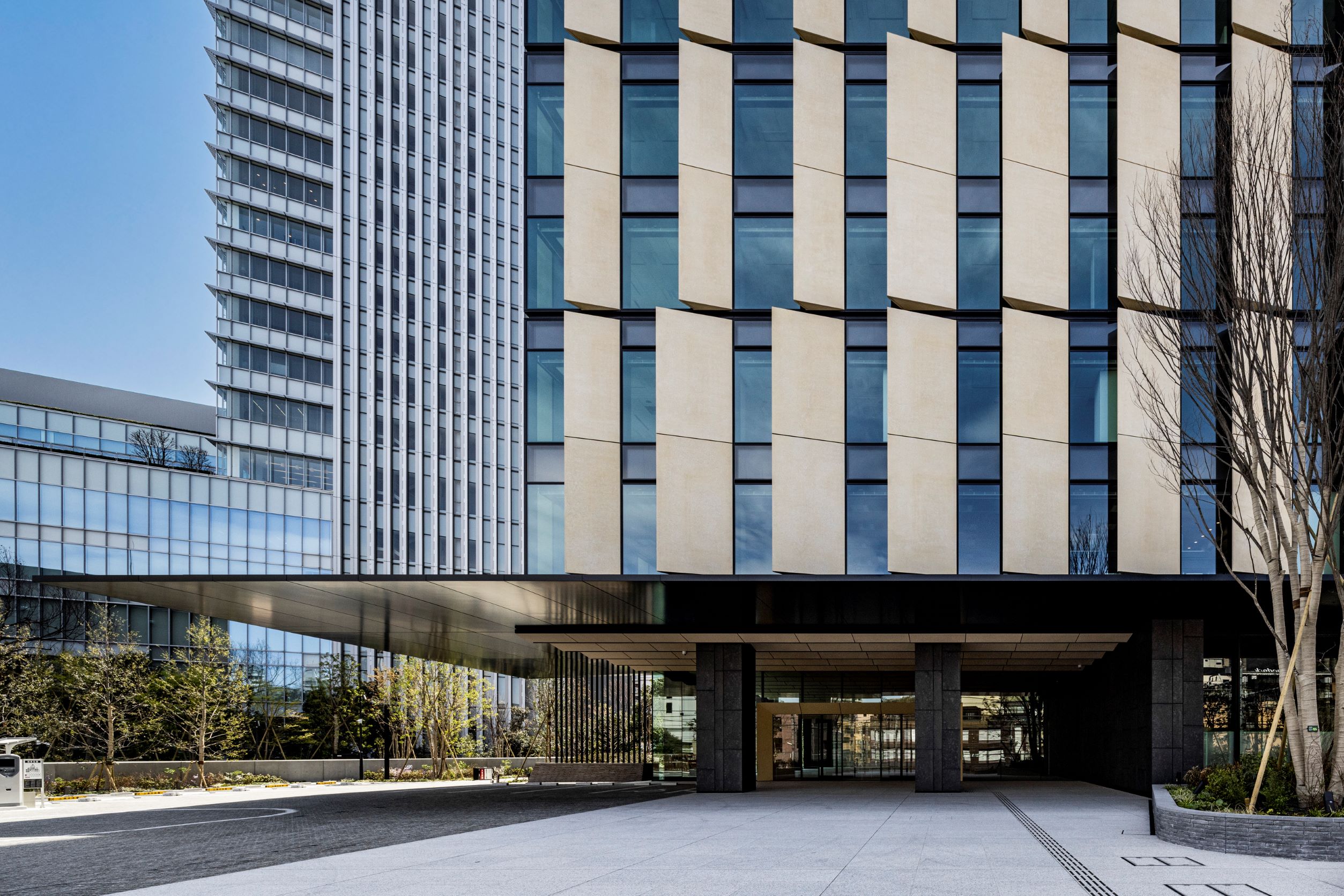 JR MEGURO MARC BUILDING by NIKKEN SEKKEI LTD - Architizer