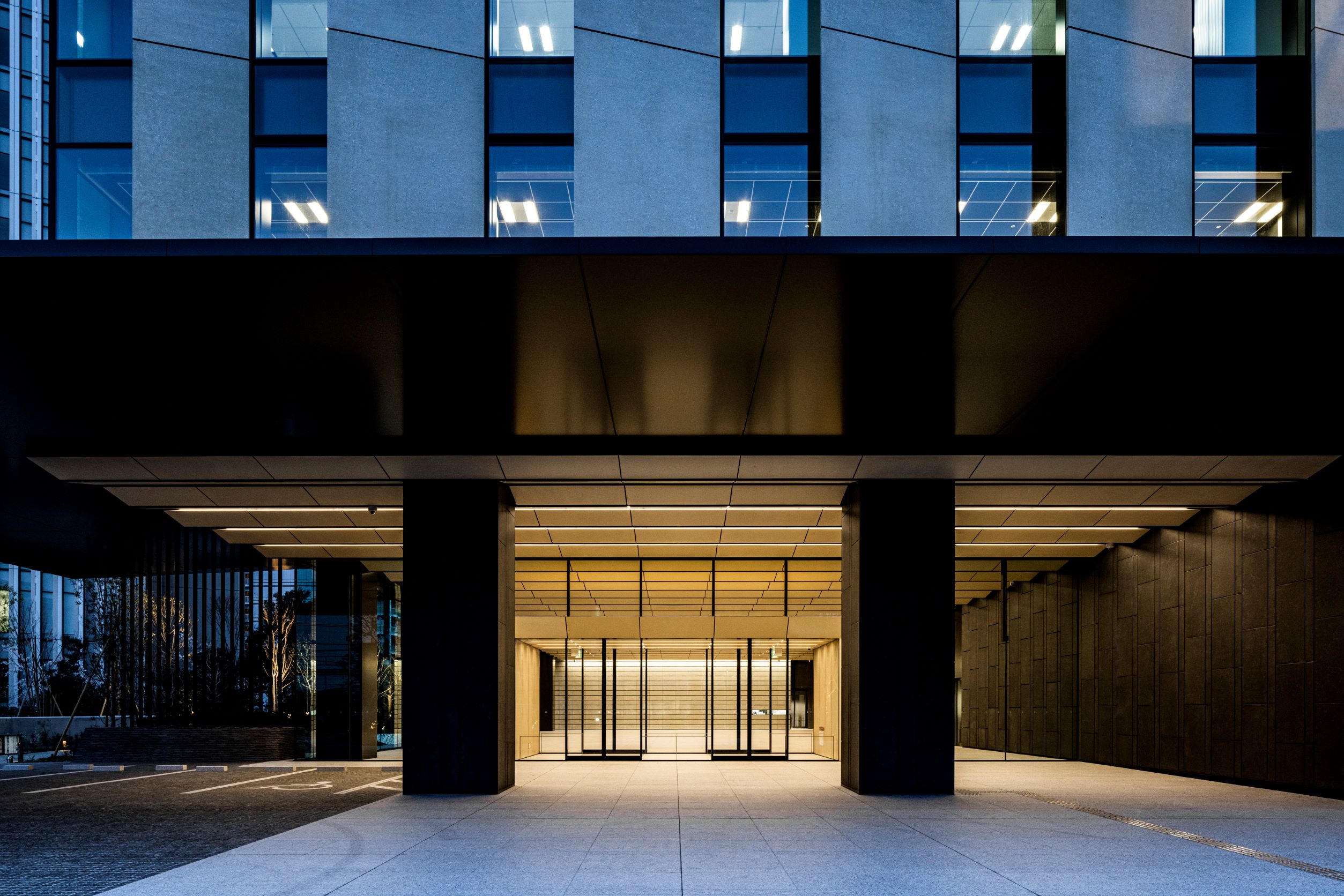 JR MEGURO MARC BUILDING by NIKKEN SEKKEI LTD - Architizer